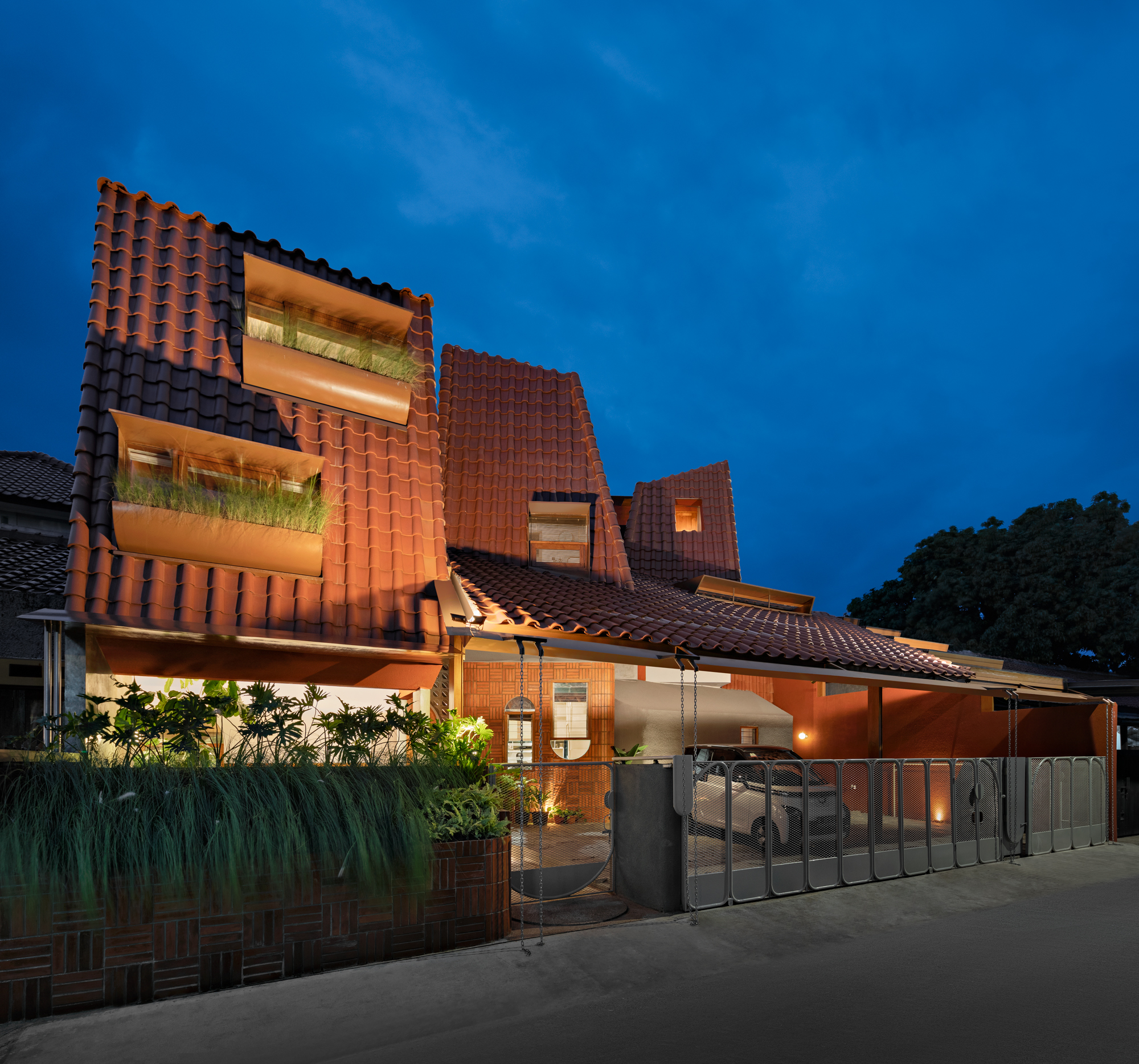 Distracted House by Ismail Solehudin Architecture - Architizer