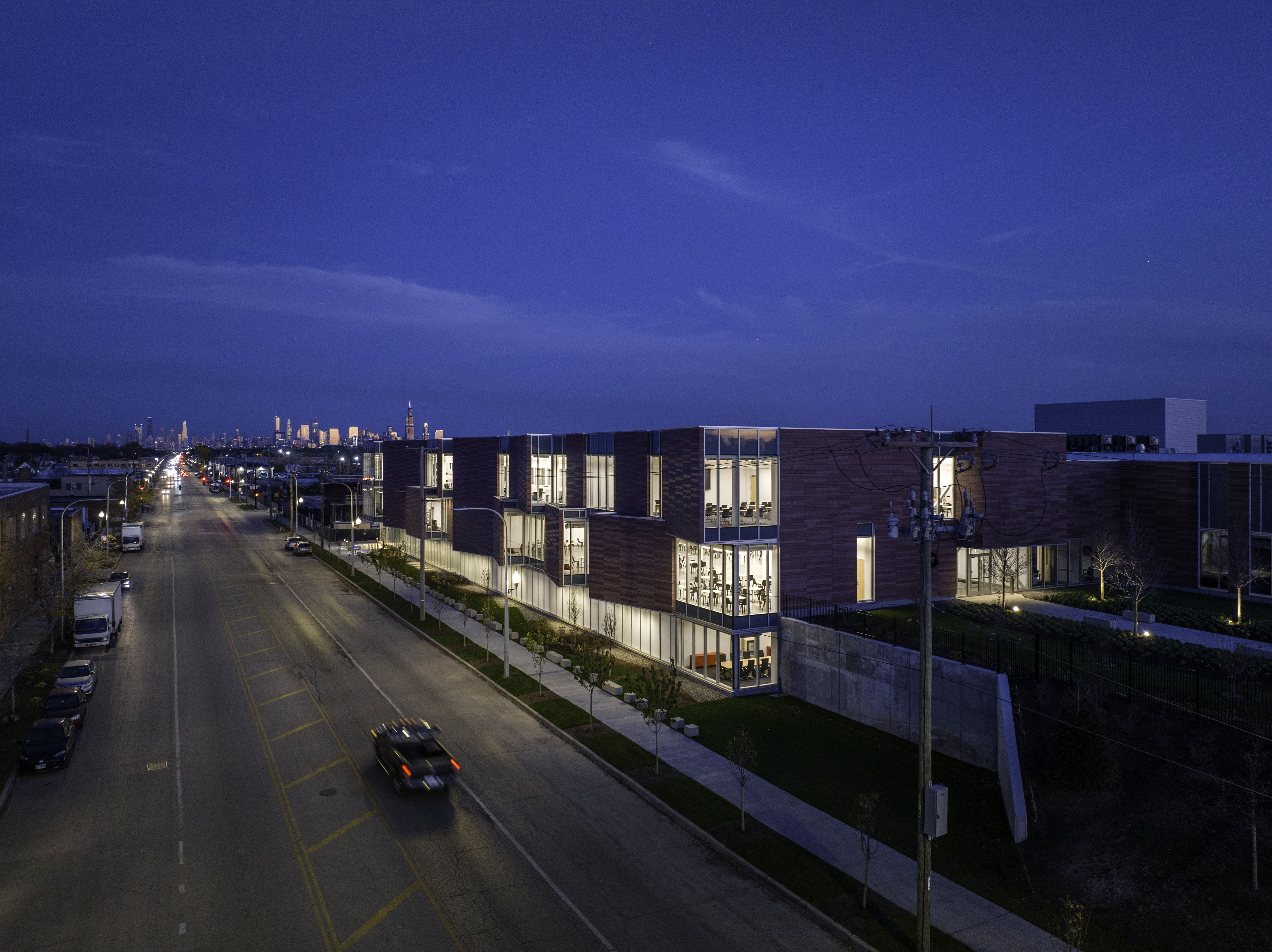 Chicago Joint Public Safety Training Center by AECOM - Architizer