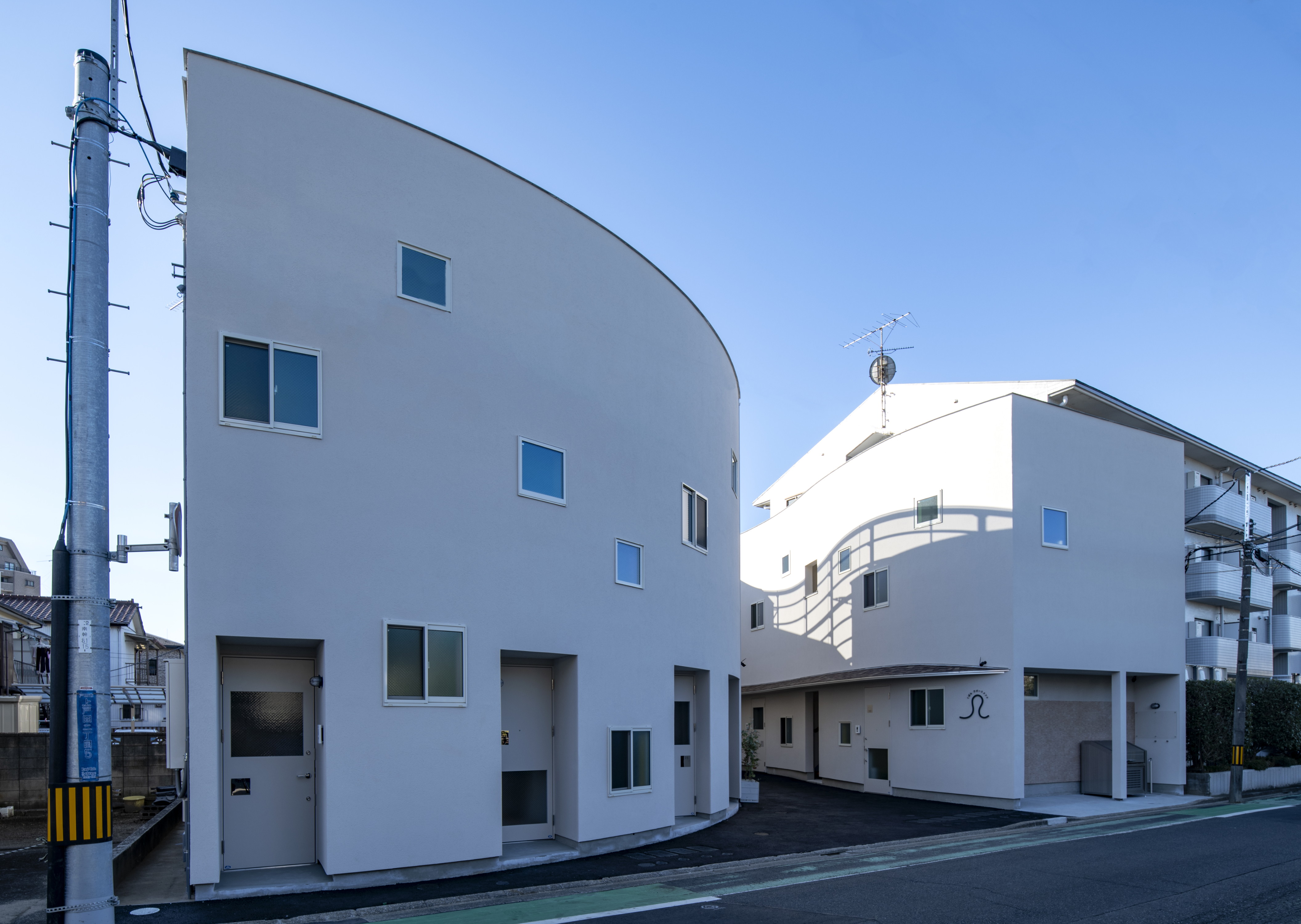 Kubomi Apartments -A Pocket in the City by Organic Design Inc. - Architizer