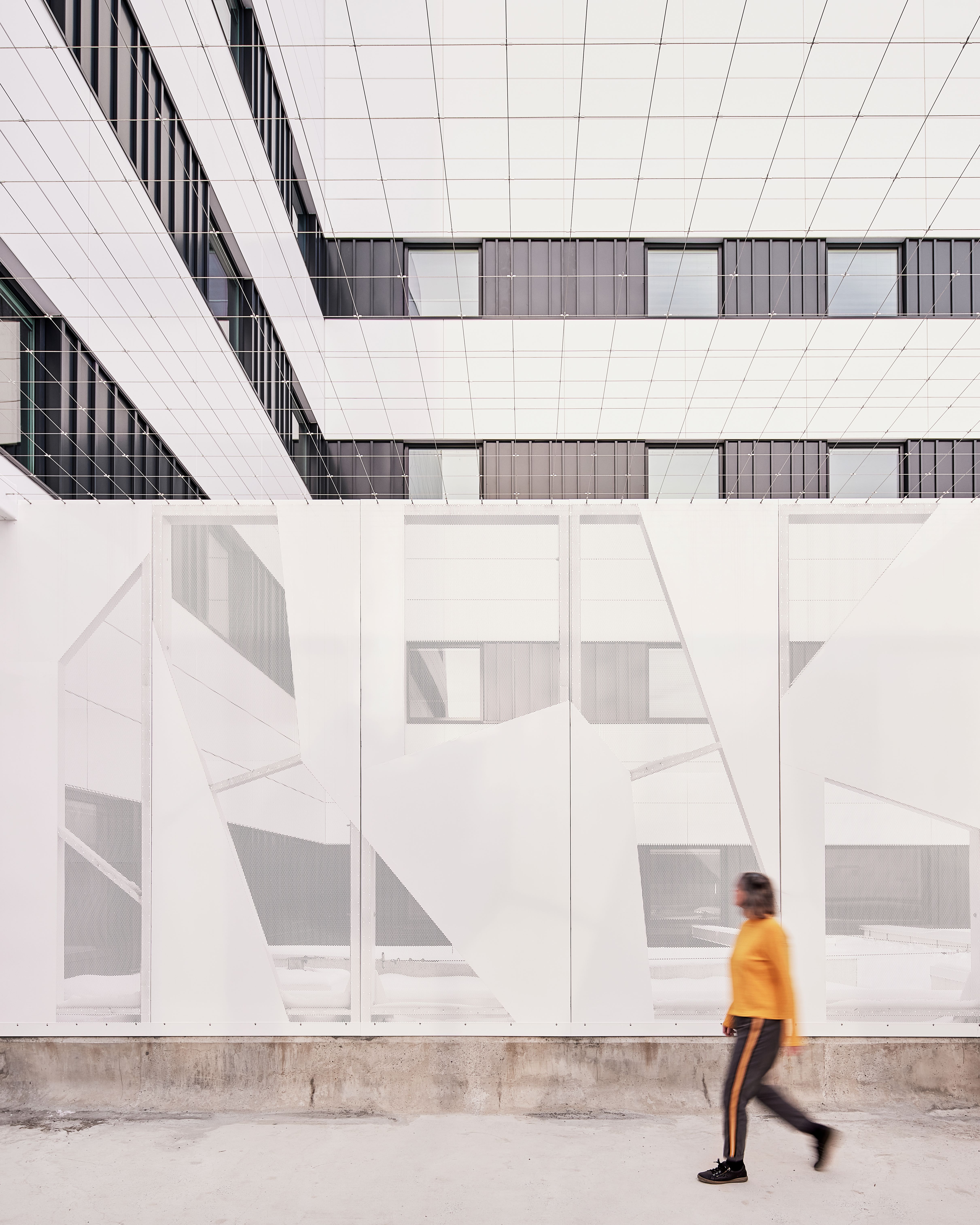 Mental Health Care Pavilion of Saint-Jérôme Hospital by Yelle Maillé ...