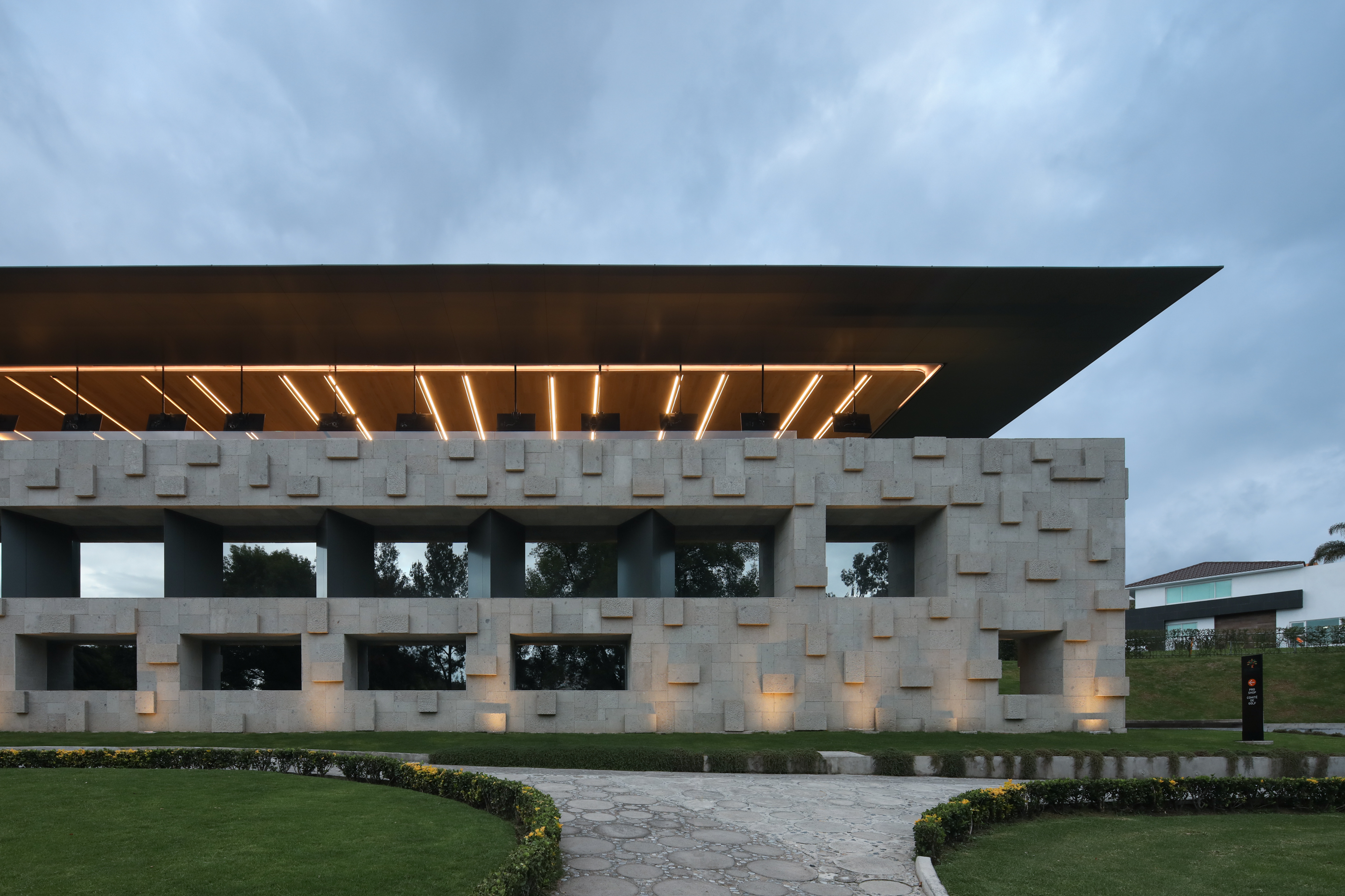 CGB BUILDING by hk estudio de arquitectura - Architizer