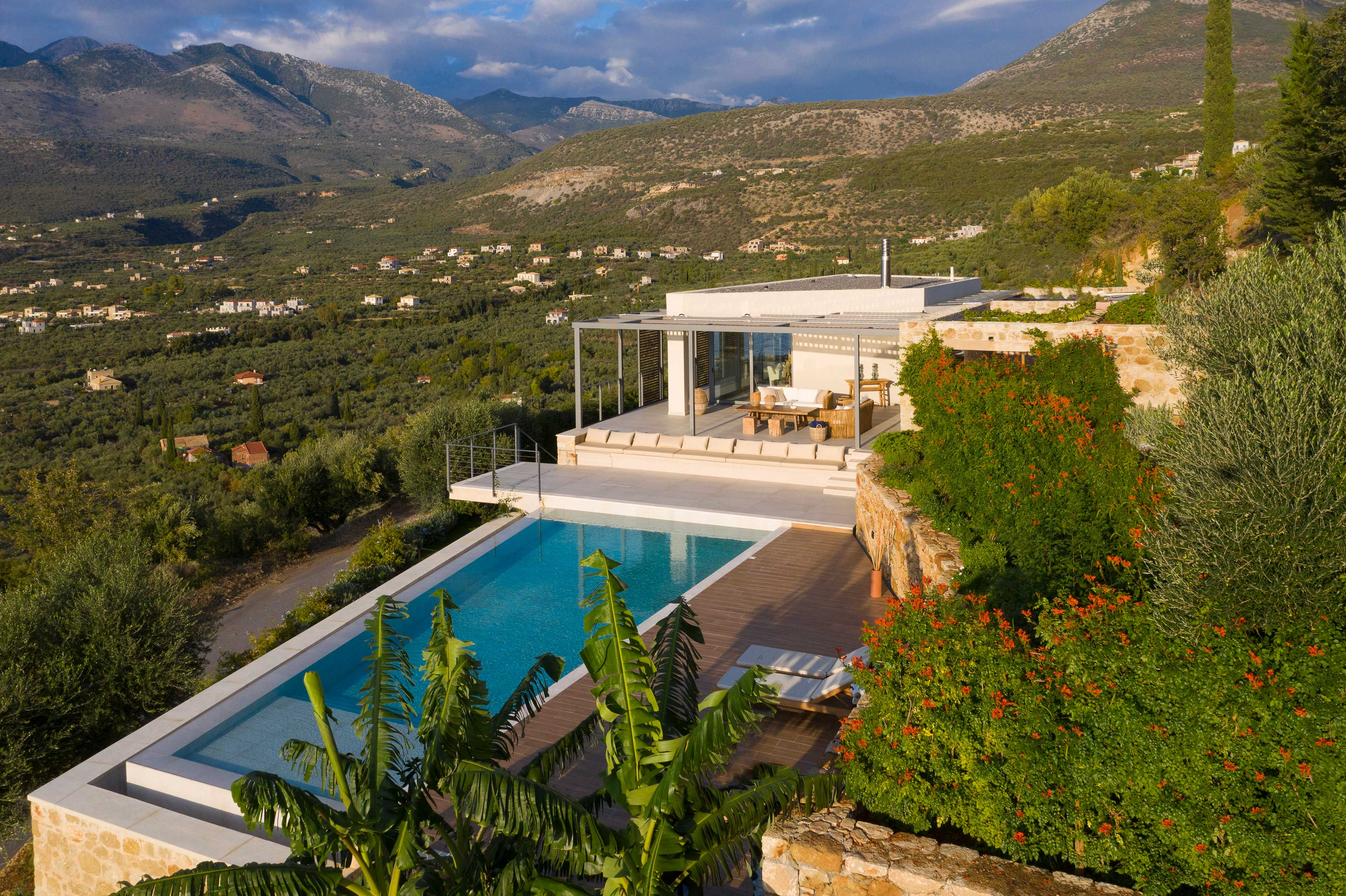 Villa H by 3H_ARCHITECTS - Architizer
