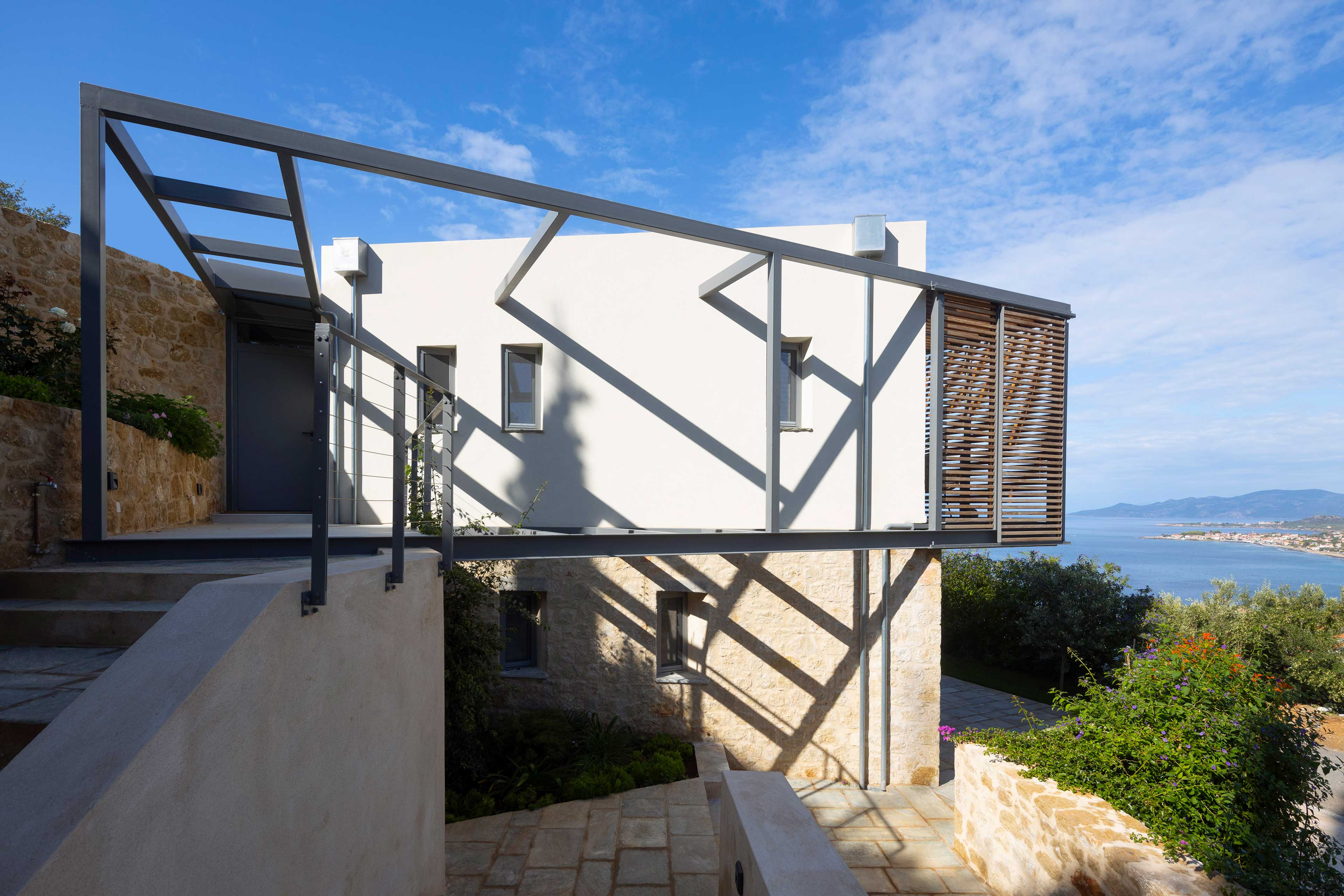 Villa H by 3H_ARCHITECTS - Architizer