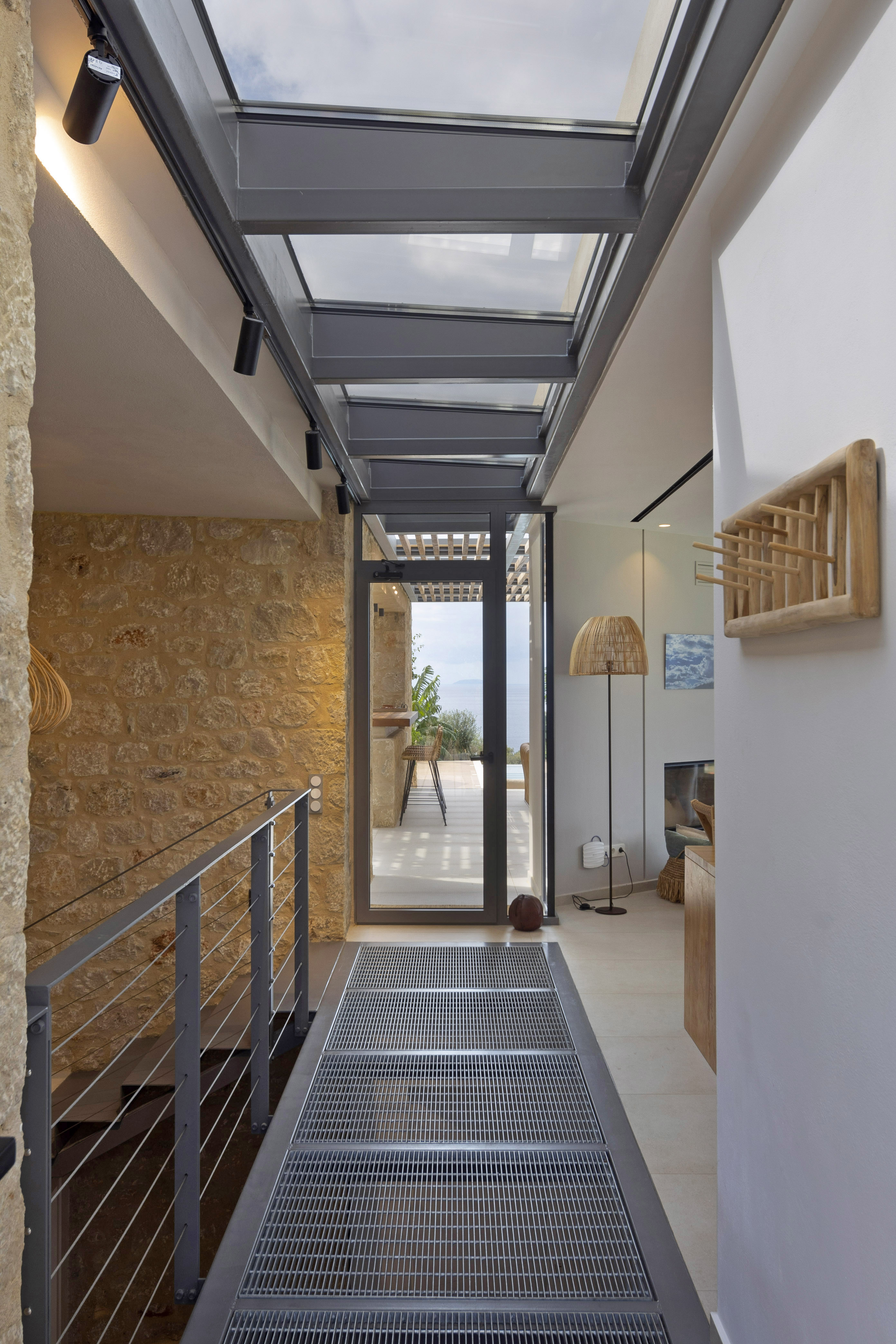 Villa H by 3H_ARCHITECTS - Architizer