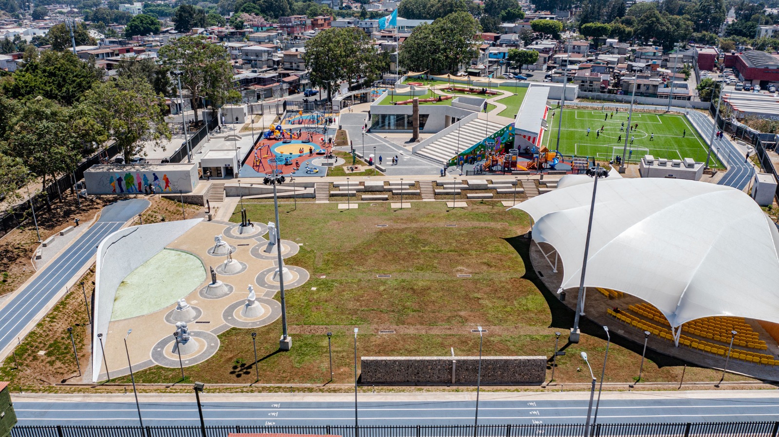 Parque de la Paz "Carlos El Pescadito Ruiz" by Cira Arquitectura ...