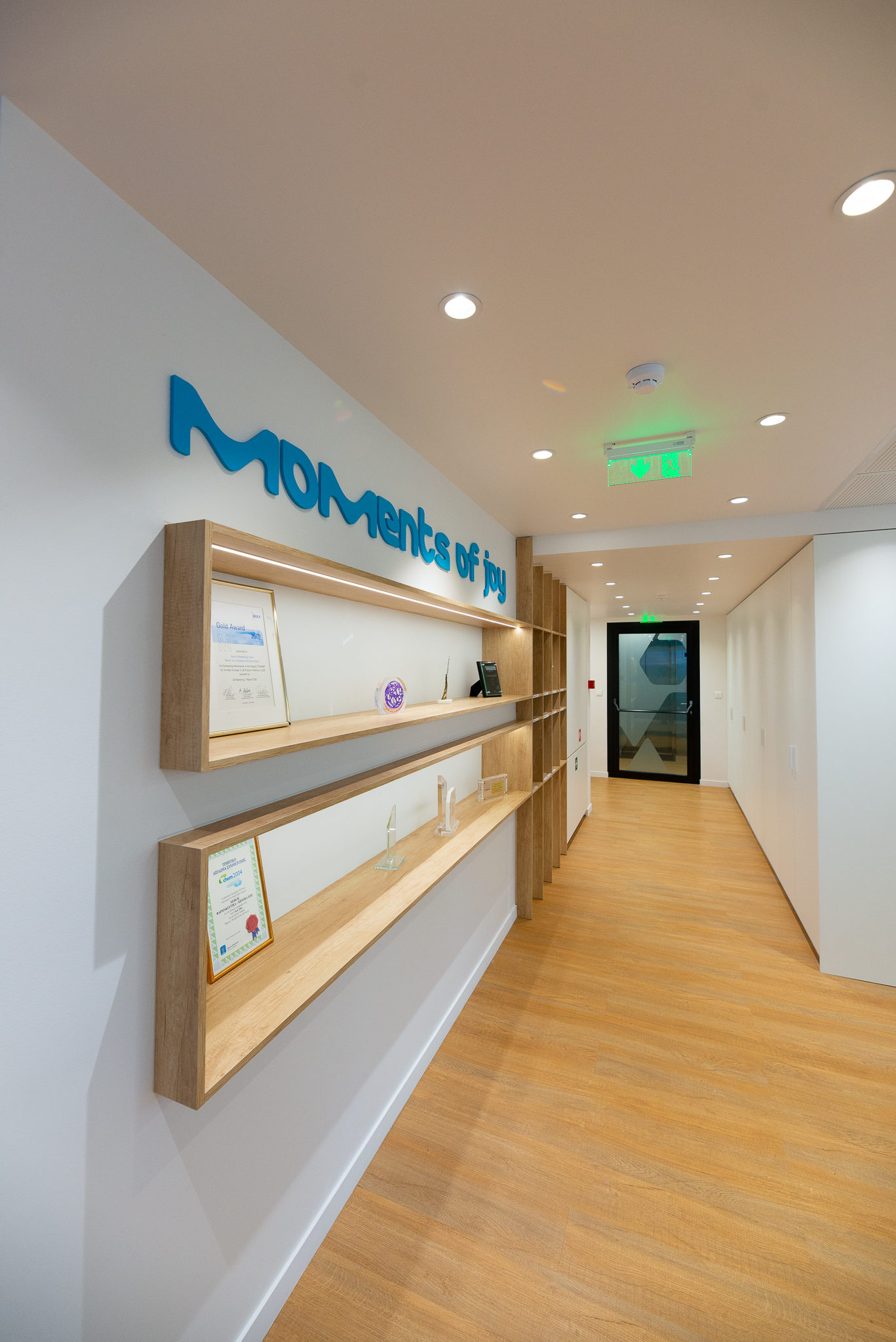 A new, redesigned and optimal workplace for Merck! by Stirixis Group ...