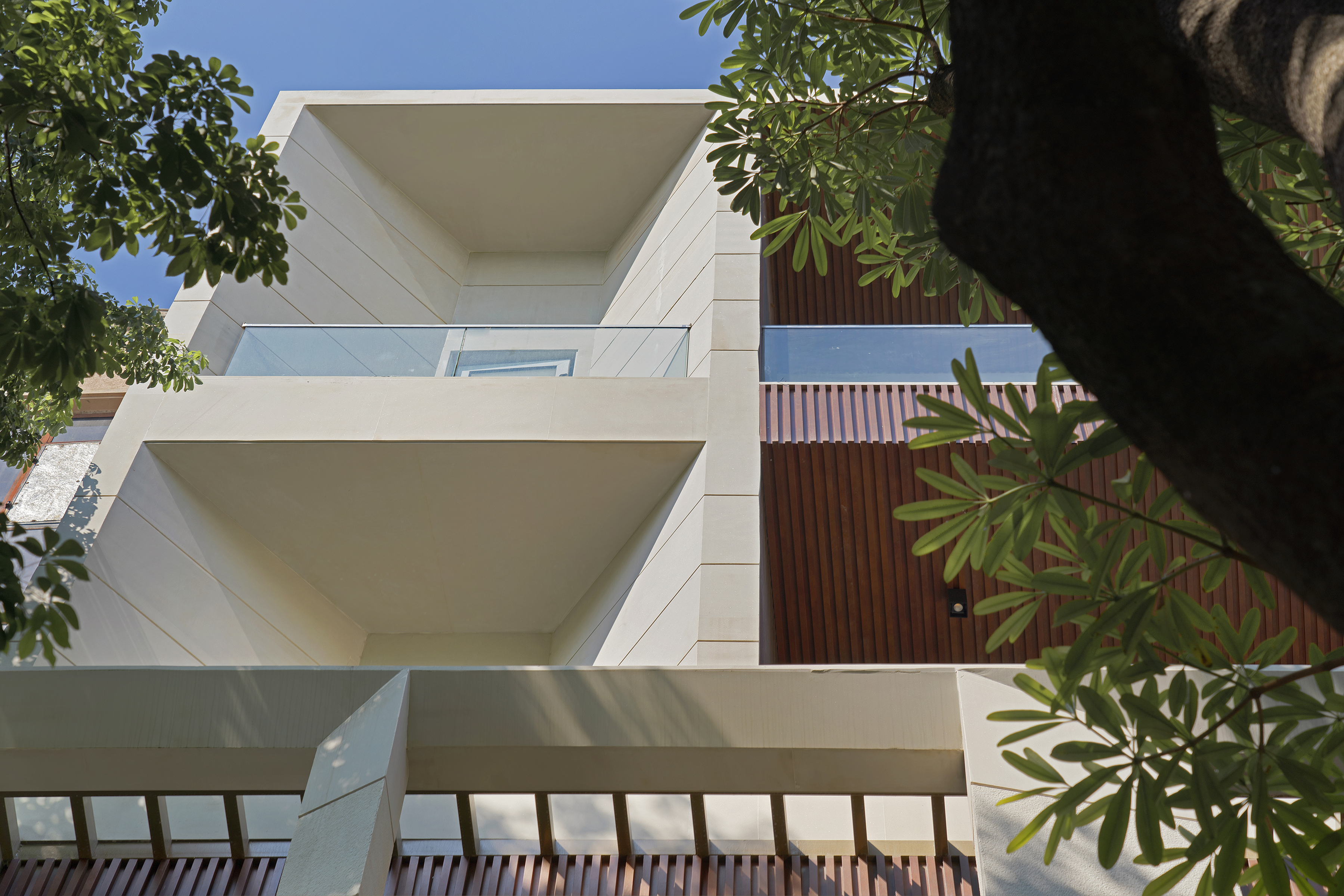 Portal House by UnBox Design - Architizer