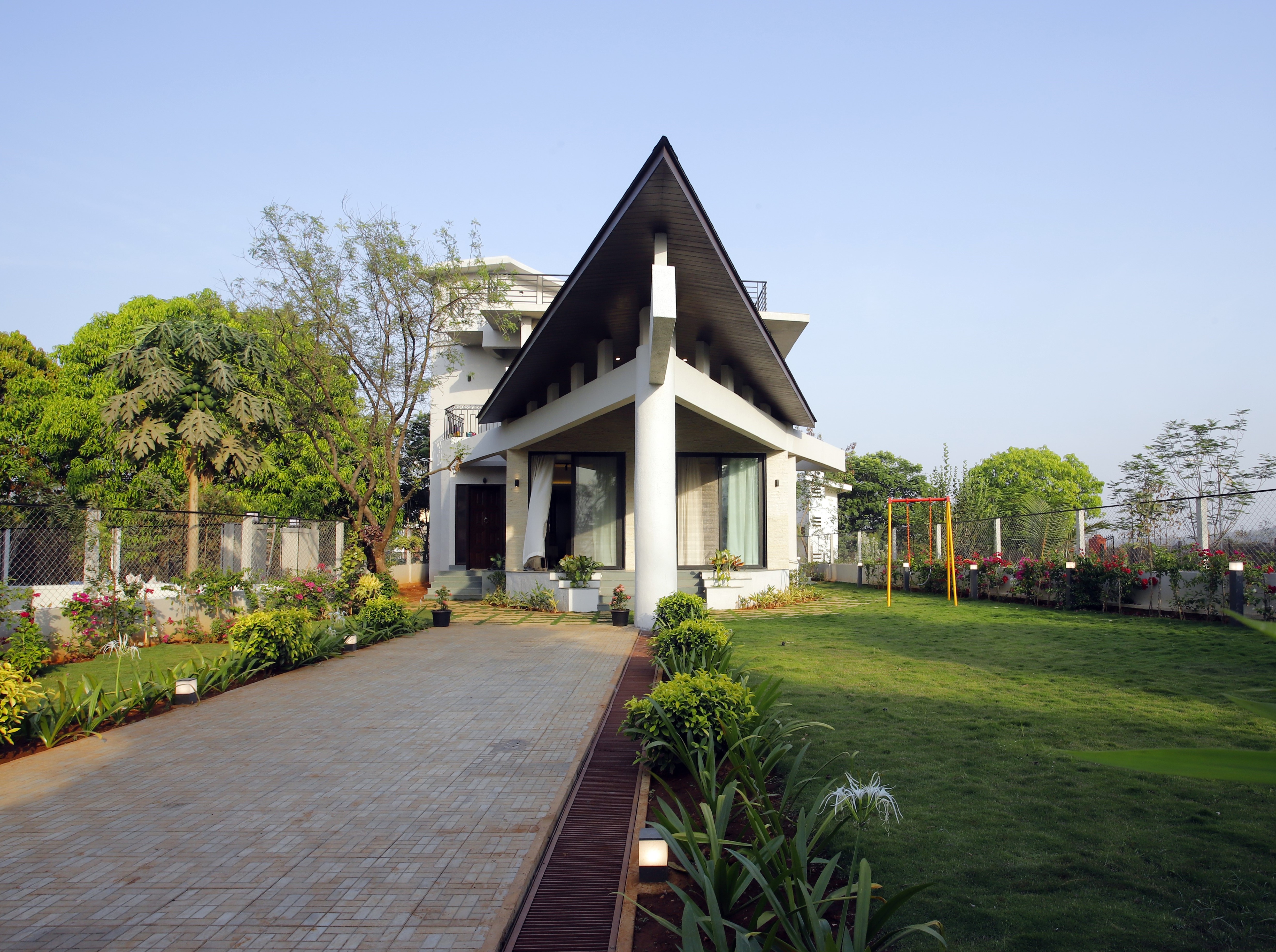 Weekend Home by R arch Architects - Architizer