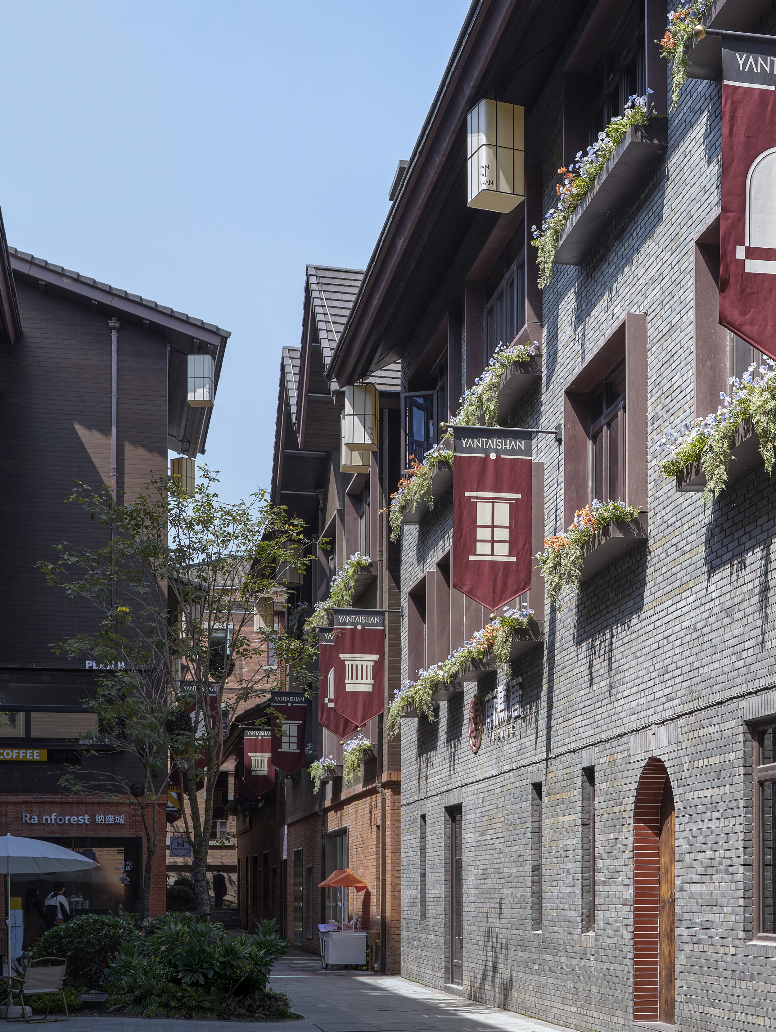 Fuzhou Vanke Yantai Mountain walking block commercial packaging by Fun ...