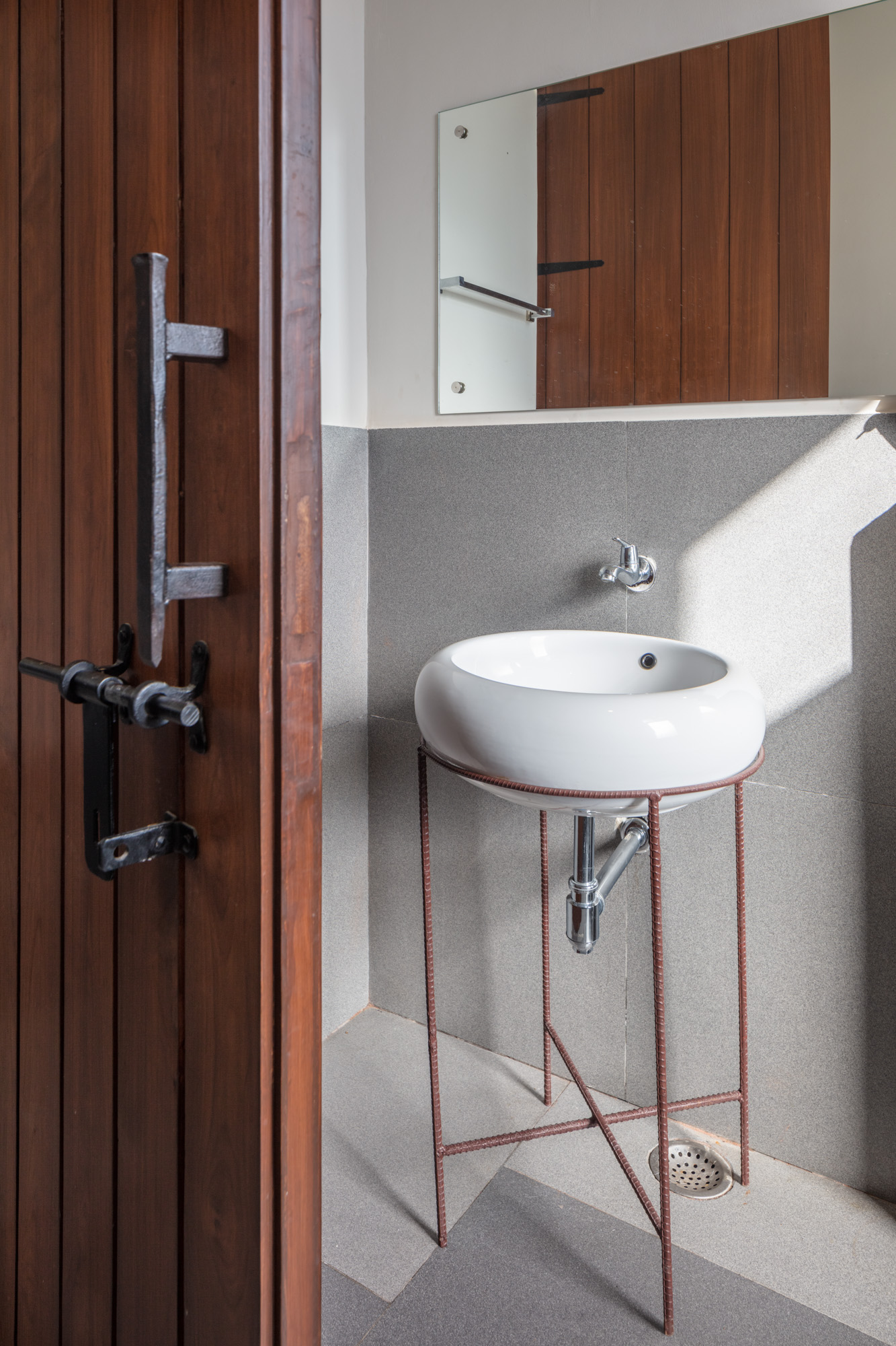 The Lodsi Community Project for Forest Essentials by Morphogenesis ...