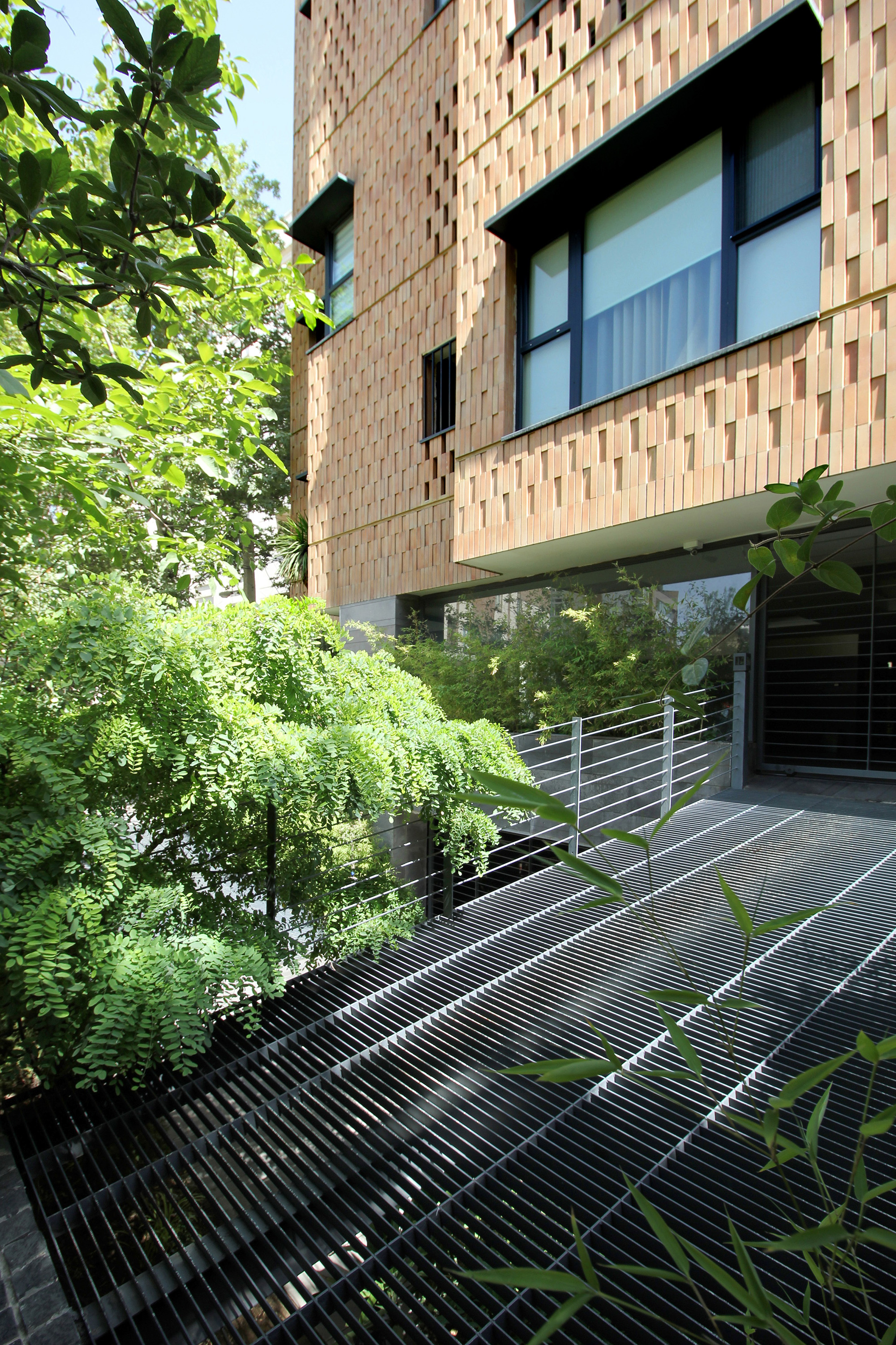 Bi-HESAR by KARABON | Mehdi Panahi - Architizer