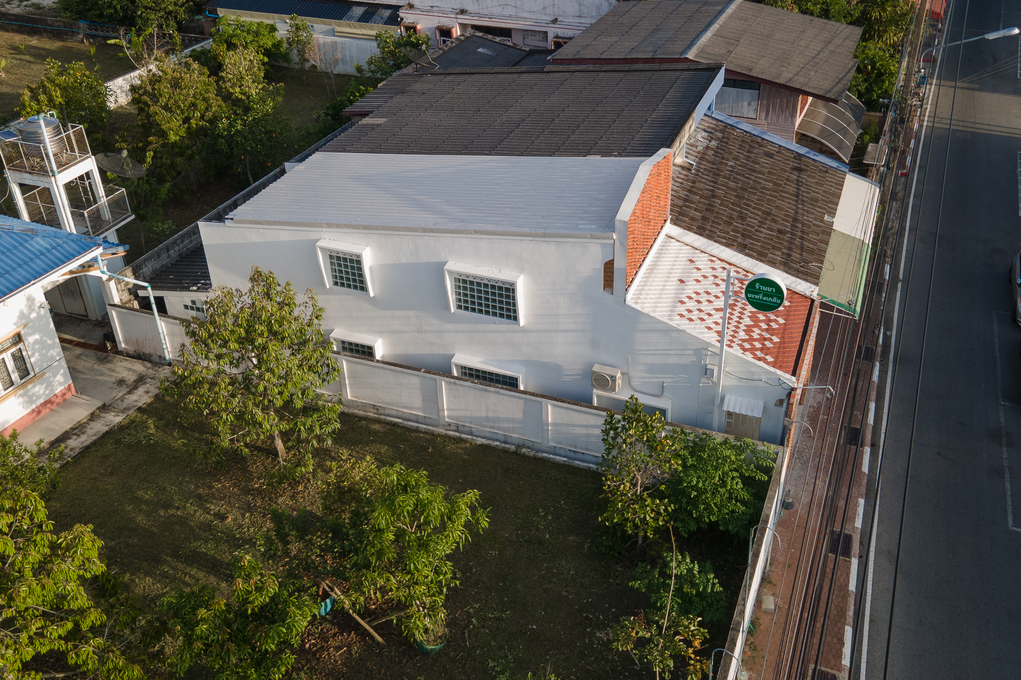 Yaring Pharmacy Drug Store by RizkeeDesign - Architizer
