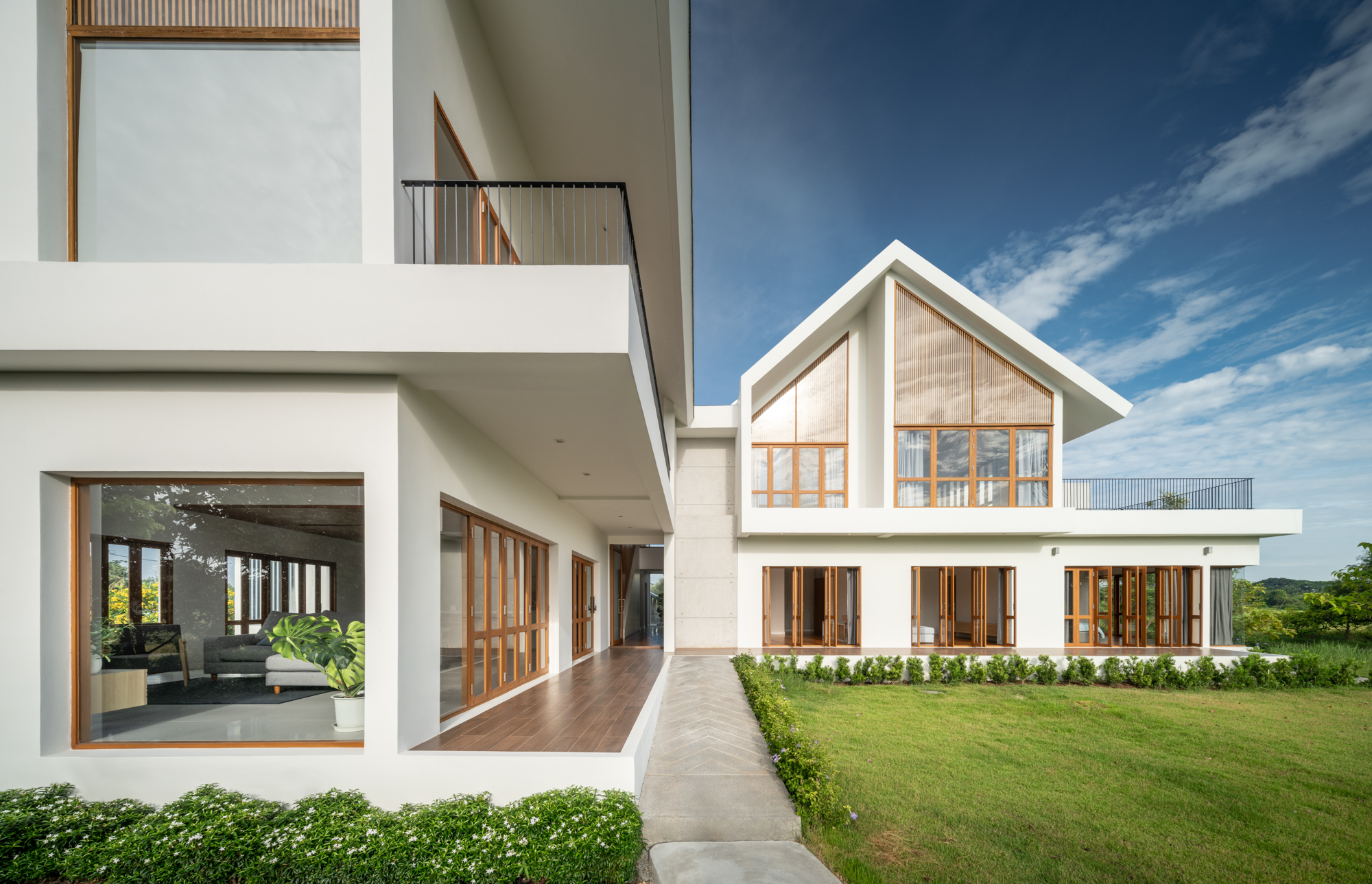 PIN'N PAN HOUSE by ForX Design Studio - Architizer