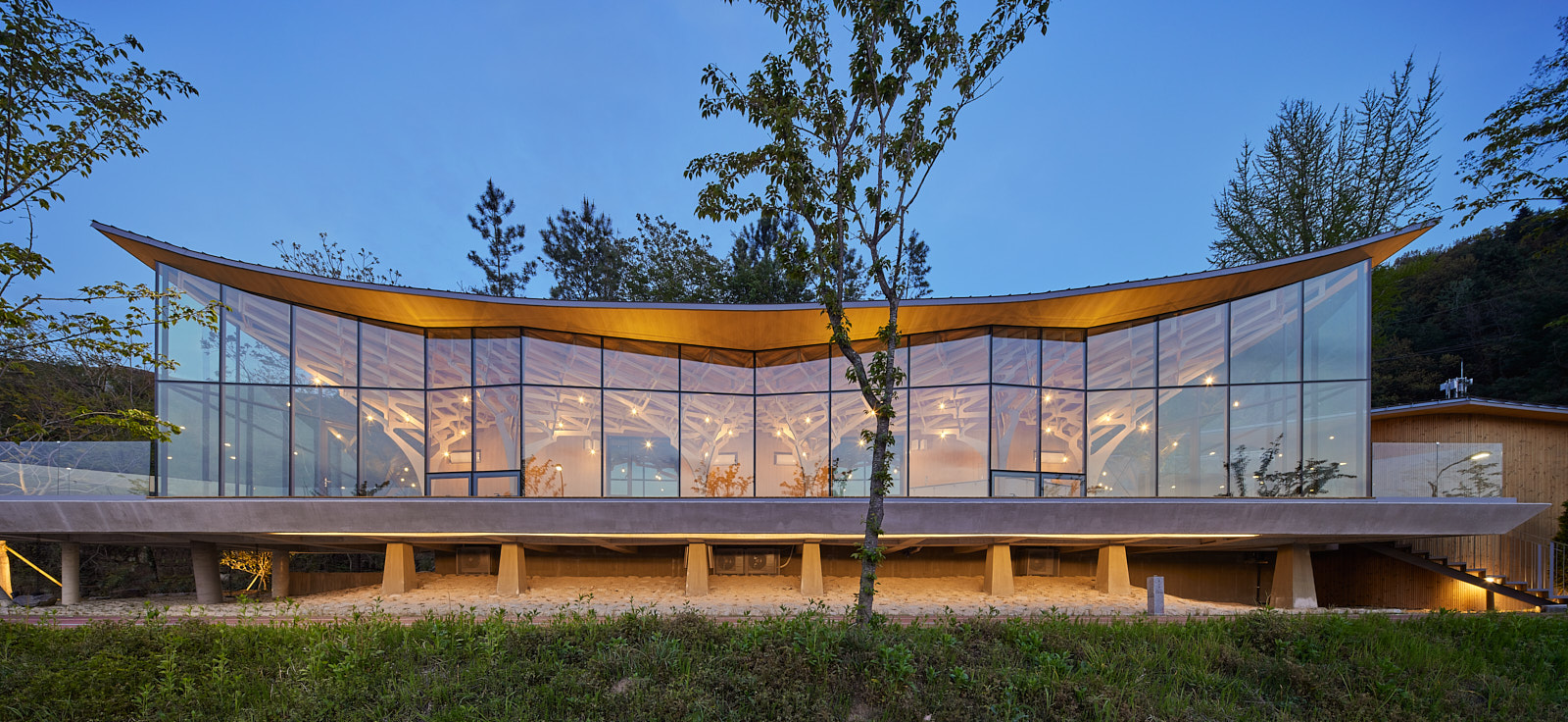 Idea 3730858: Pavilion of Floating Lights by JK-AR in Jinju-si, South ...