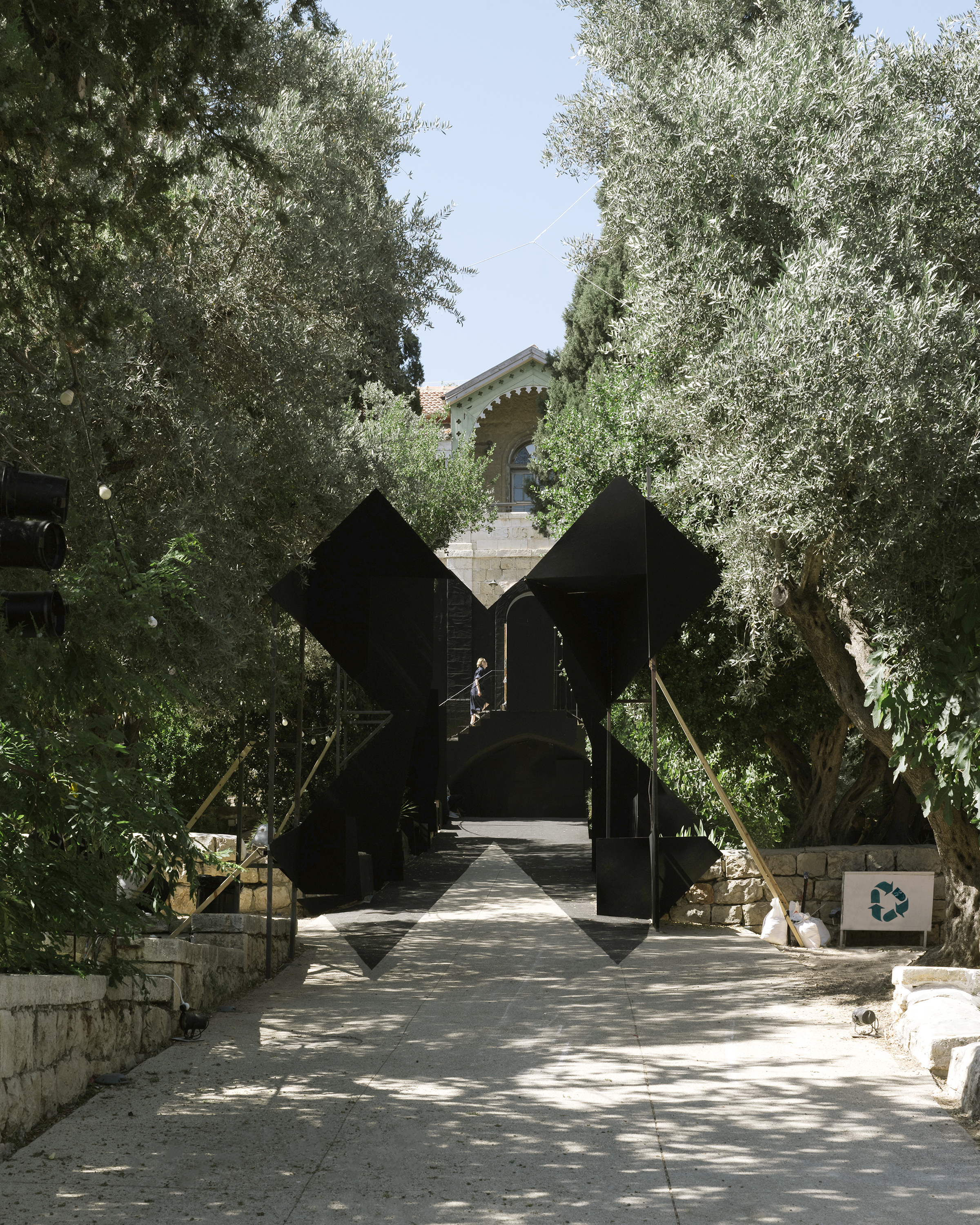 HQ Architects - Architizer