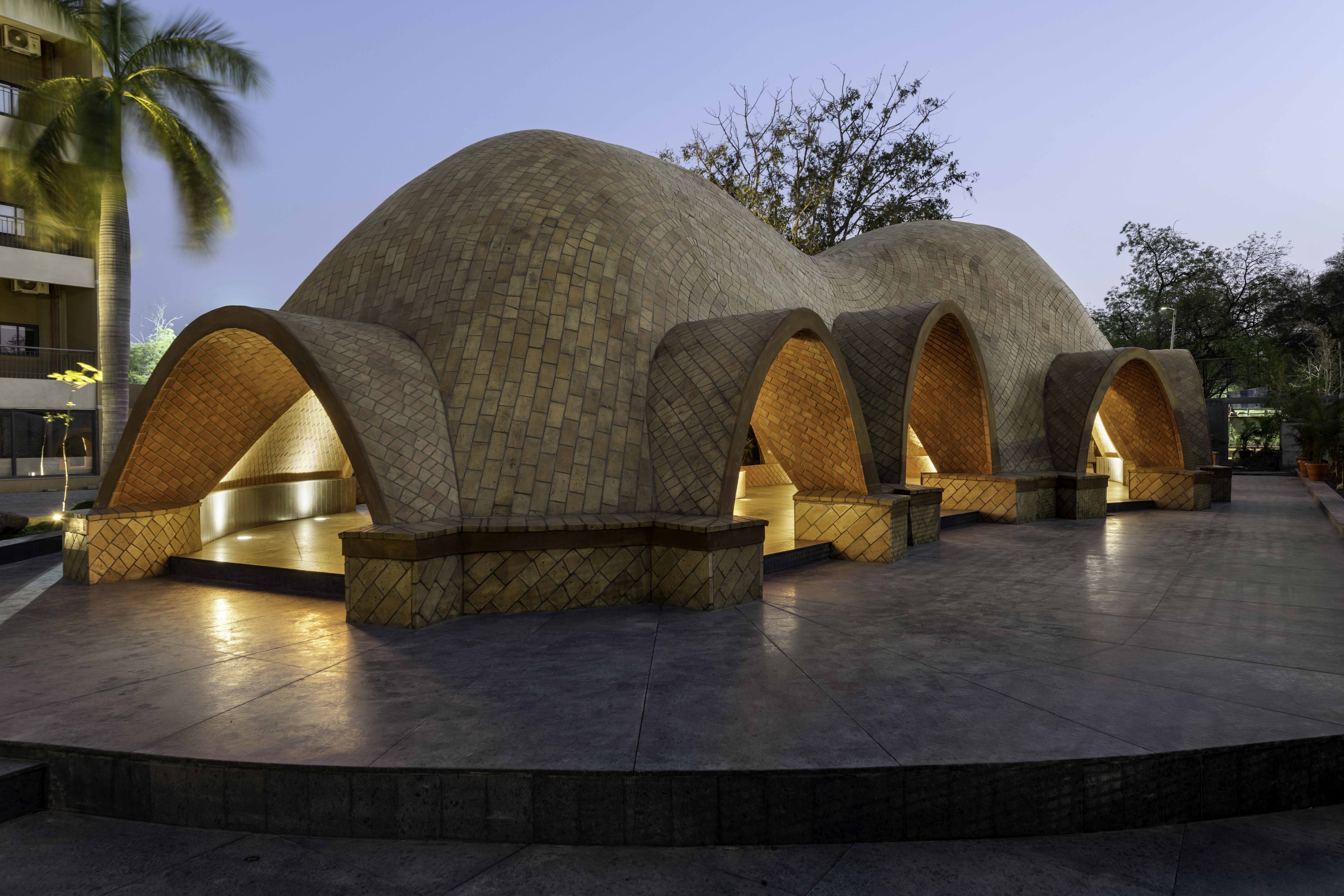 TARANG (means waves in Hindi language) fluid like water by tHE gRID ...