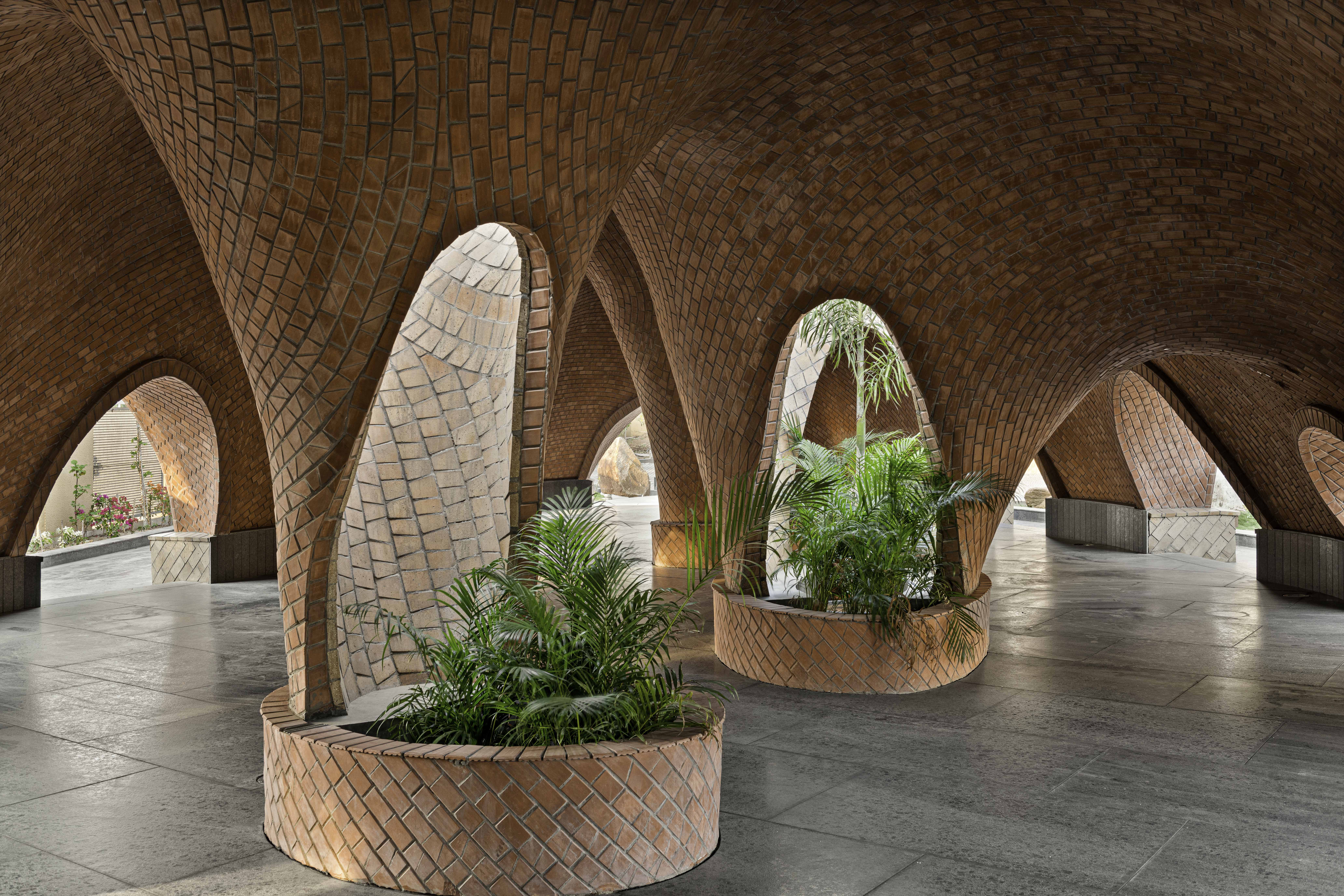 TARANG (means waves in Hindi language) fluid like water by tHE gRID ...