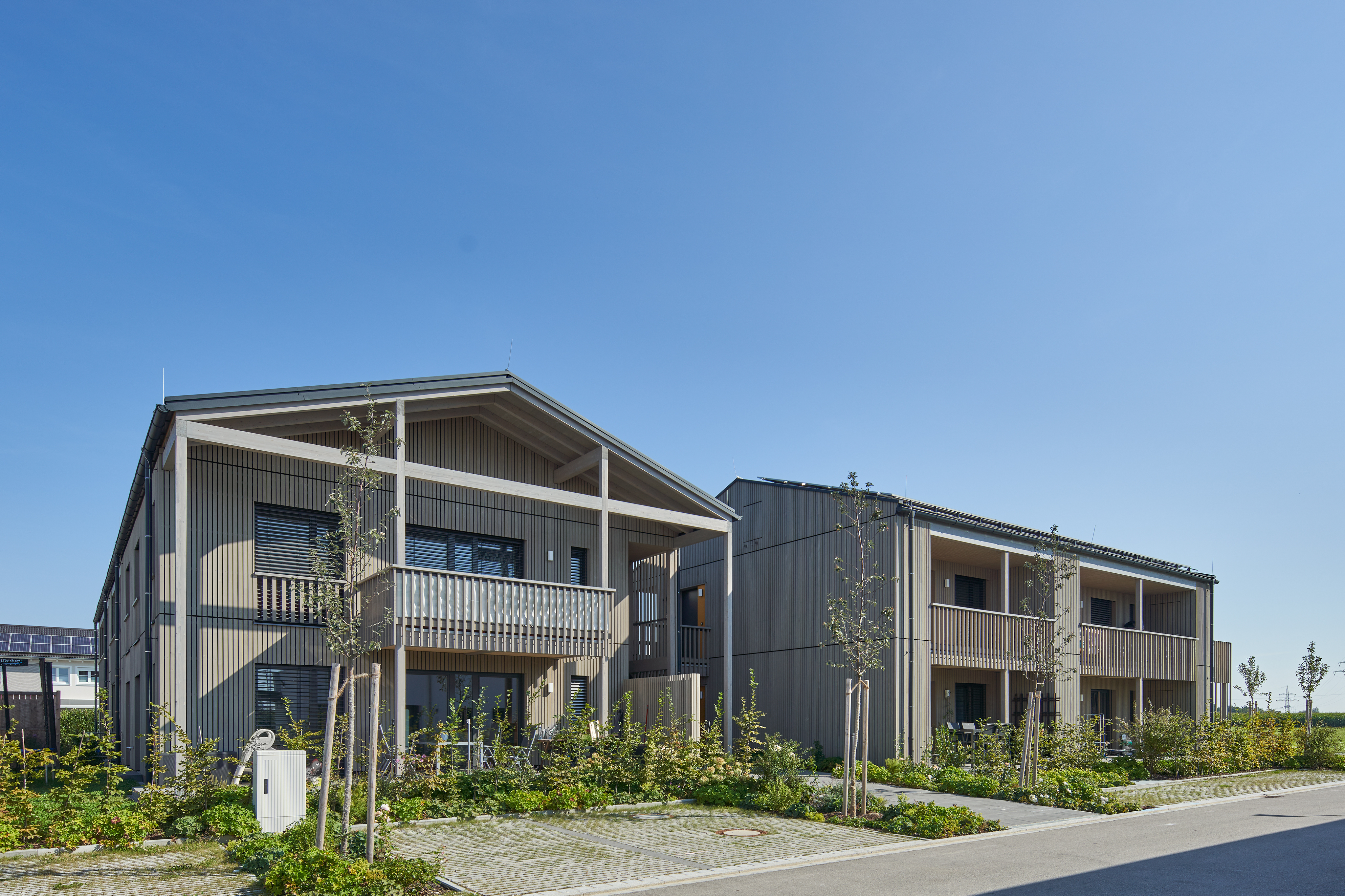 multi-family apartment building in timber construction by HOE ...