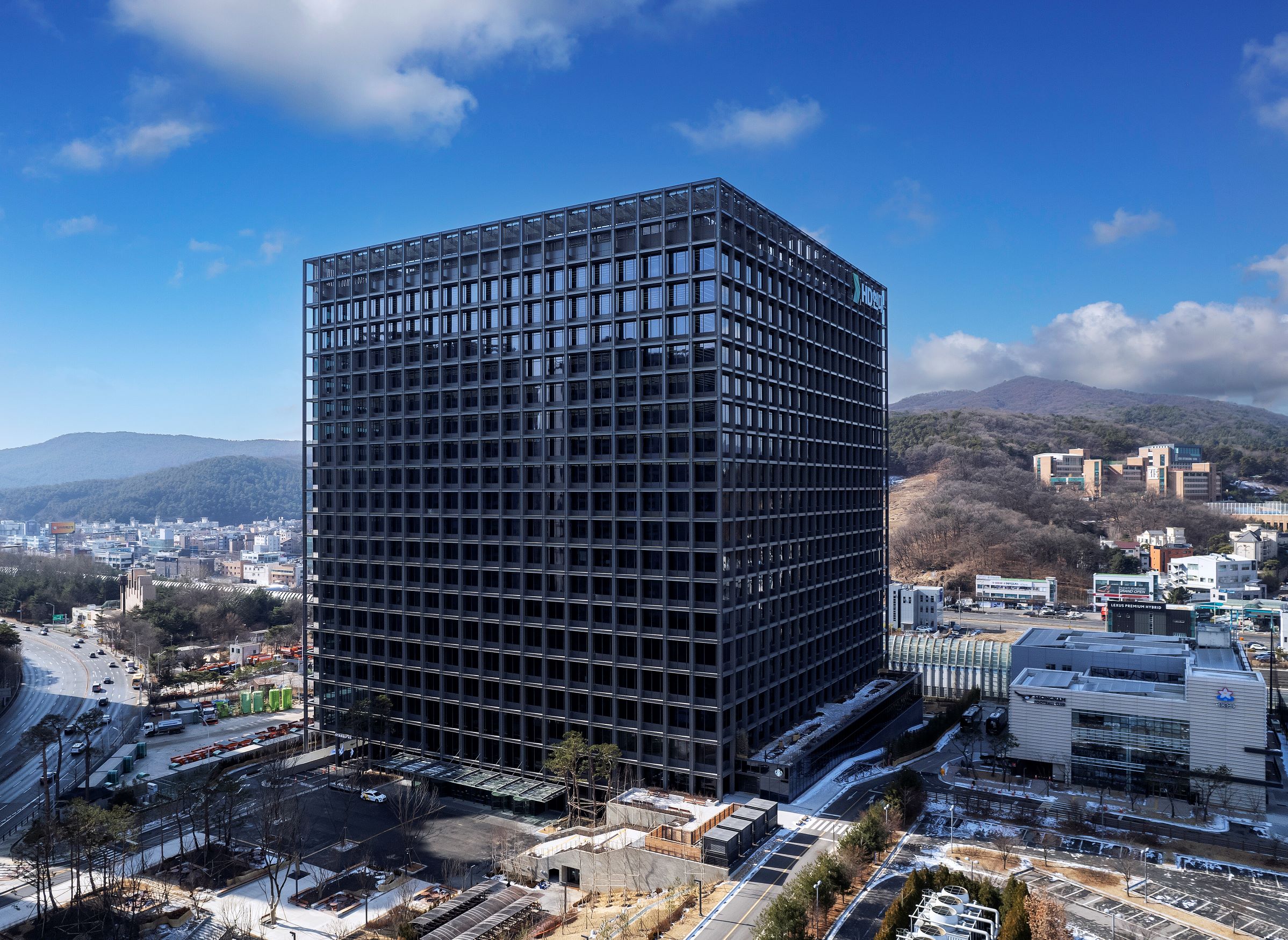 HD Hyundai Global R＆D Center (GRC) by NIKKEN SEKKEI LTD - Architizer