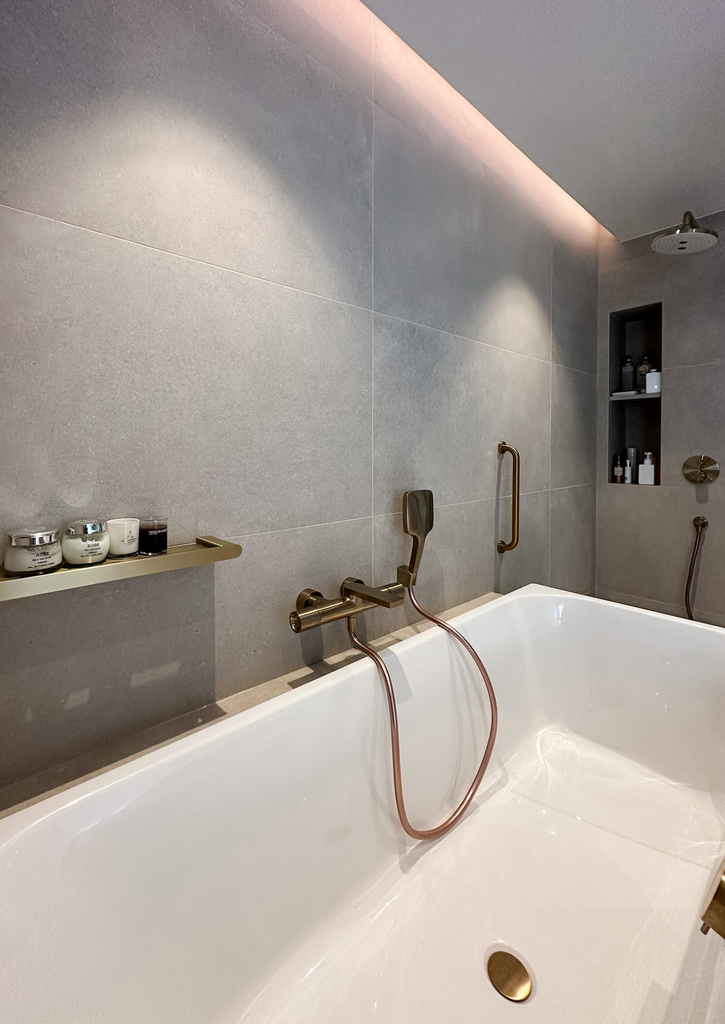 Beachside Haven / Repulse Bay Garden by Bean Buro - Architizer