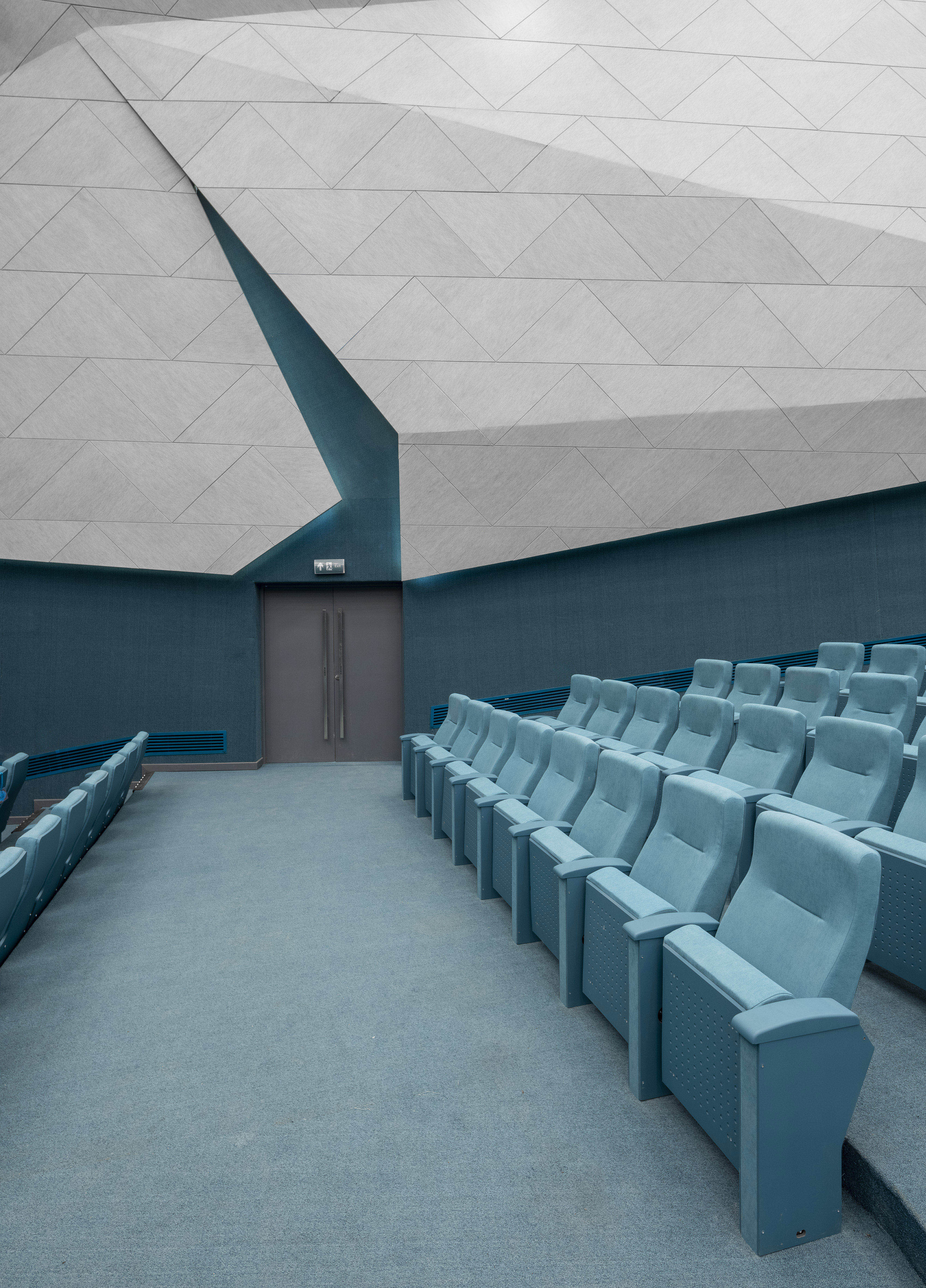 University of Semnan Auditorium and Library by New Wave Architecture ...