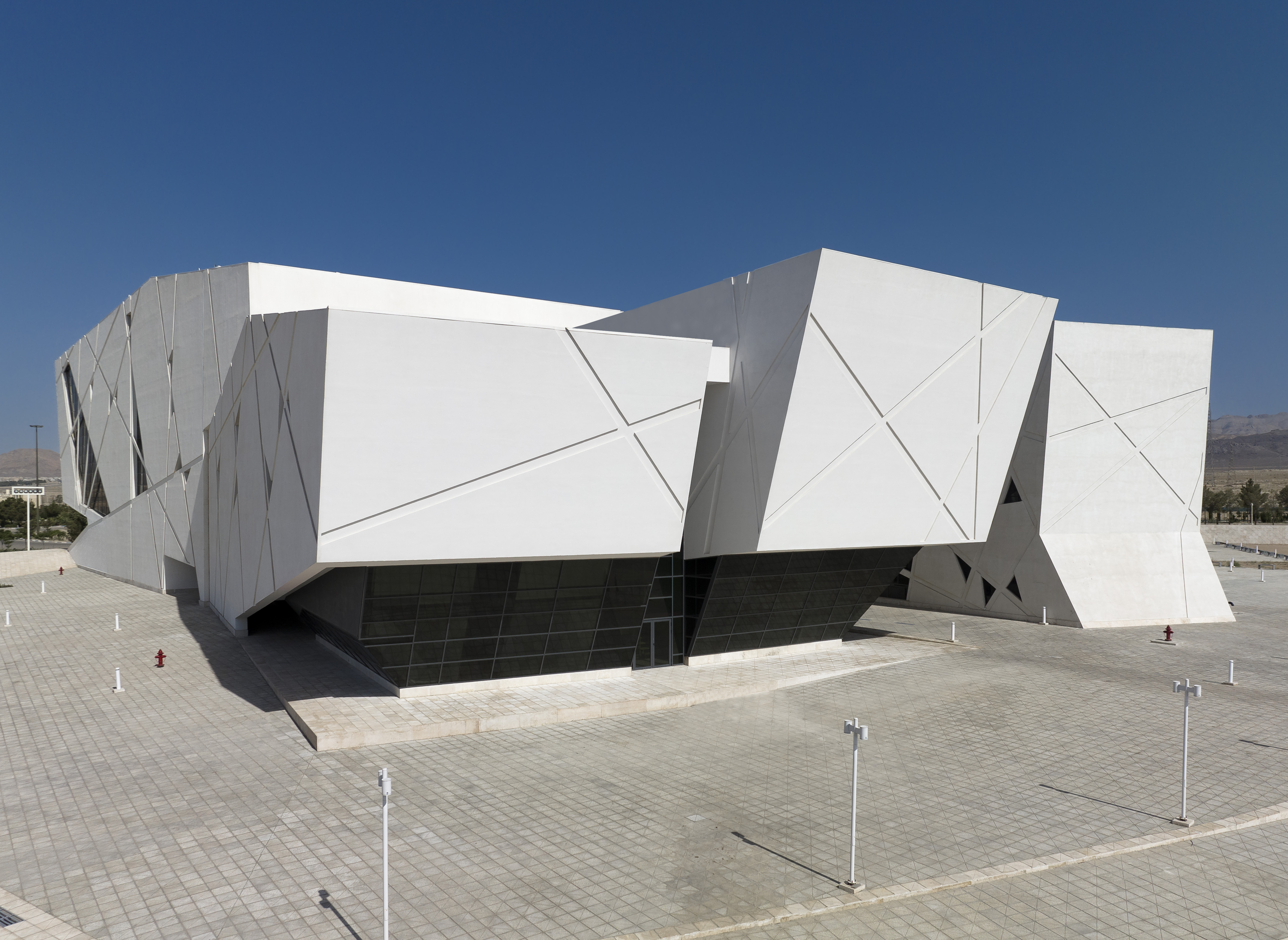 University of Semnan Auditorium and Library by New Wave Architecture ...