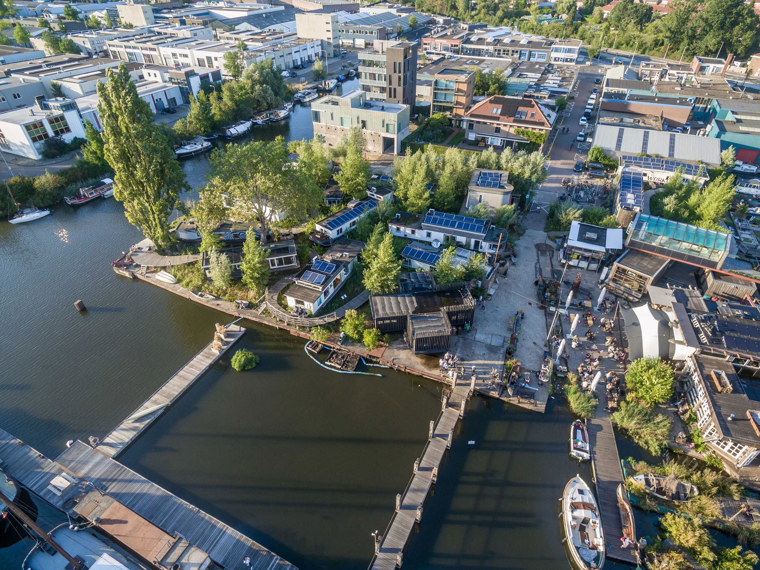 De Ceuvel by Space&Matter - Architizer