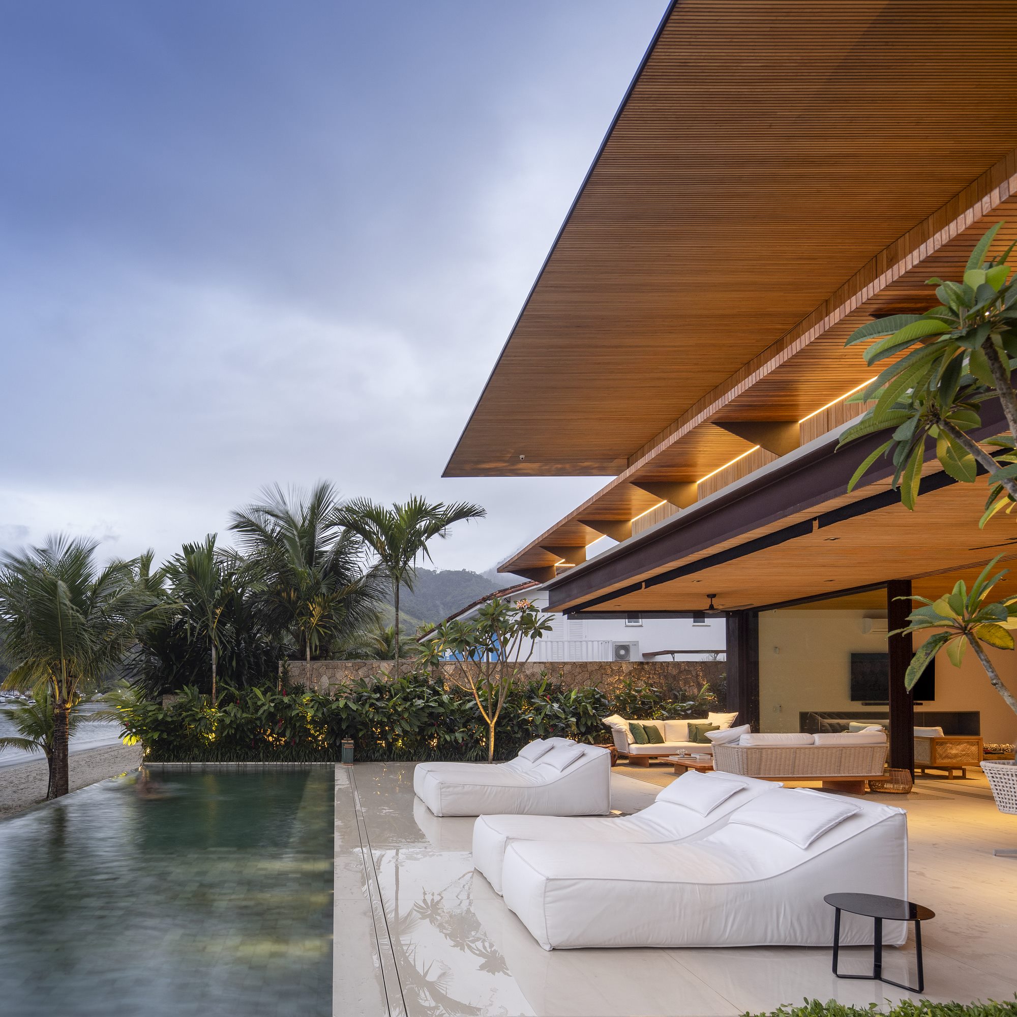 NB House by Jacobsen Arquitetura - Architizer