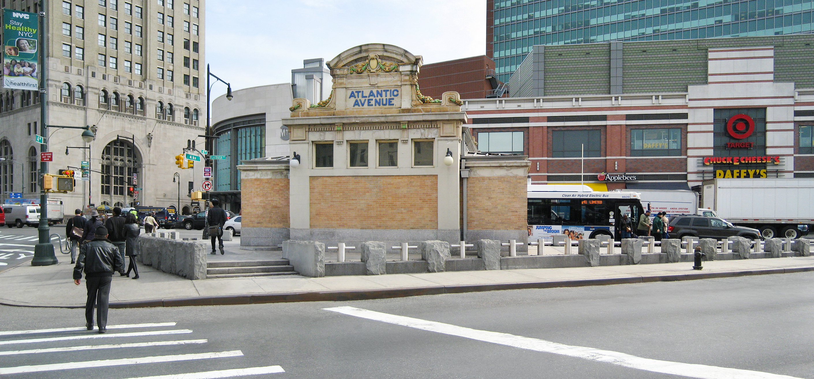 Times Plaza Kiosk at Atlantic Terminal by di Domenico + Partners, LLP ...