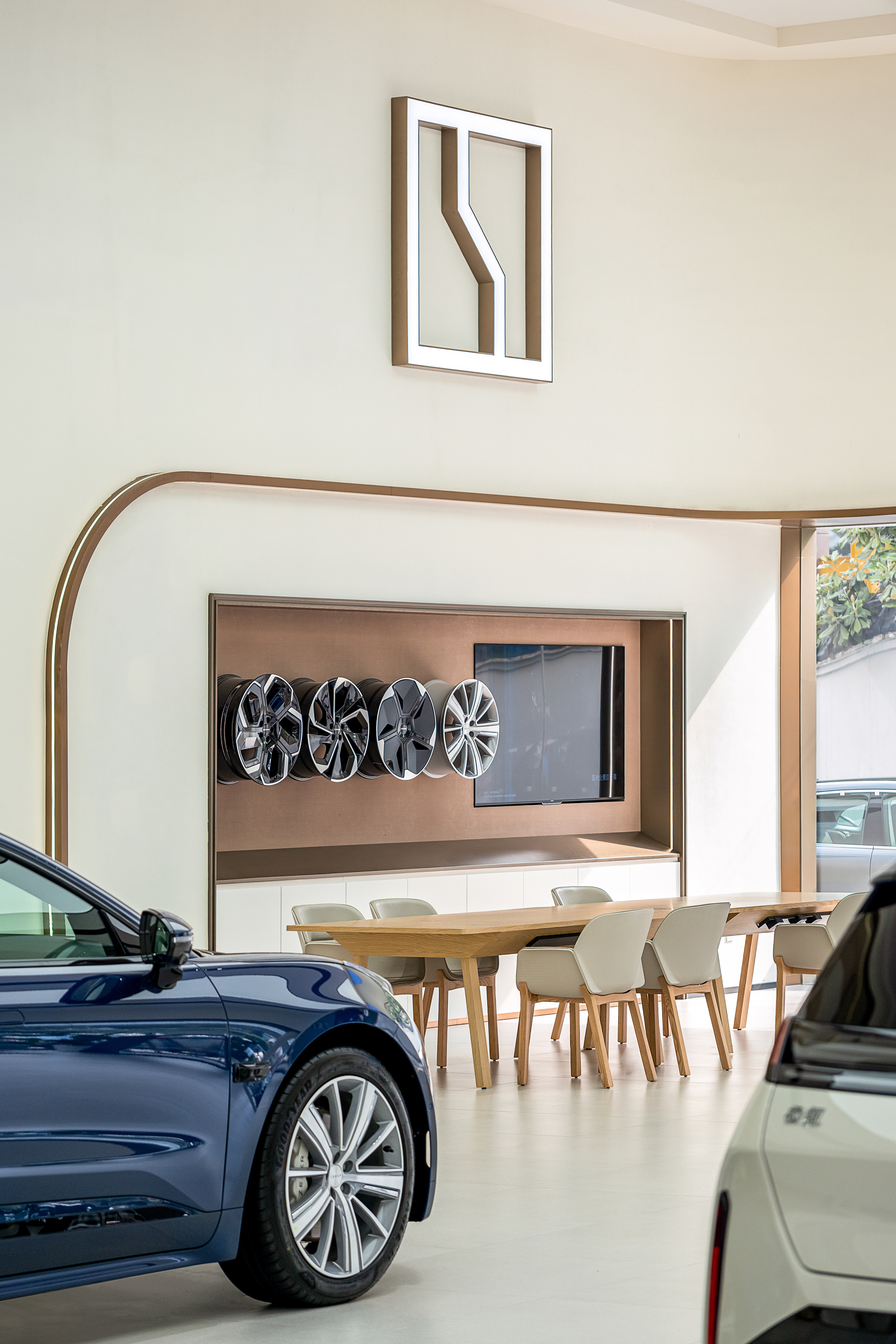 ZEEKR HOUSE in Hangzhou by Cityinno Architecture Design Co., LTD ...