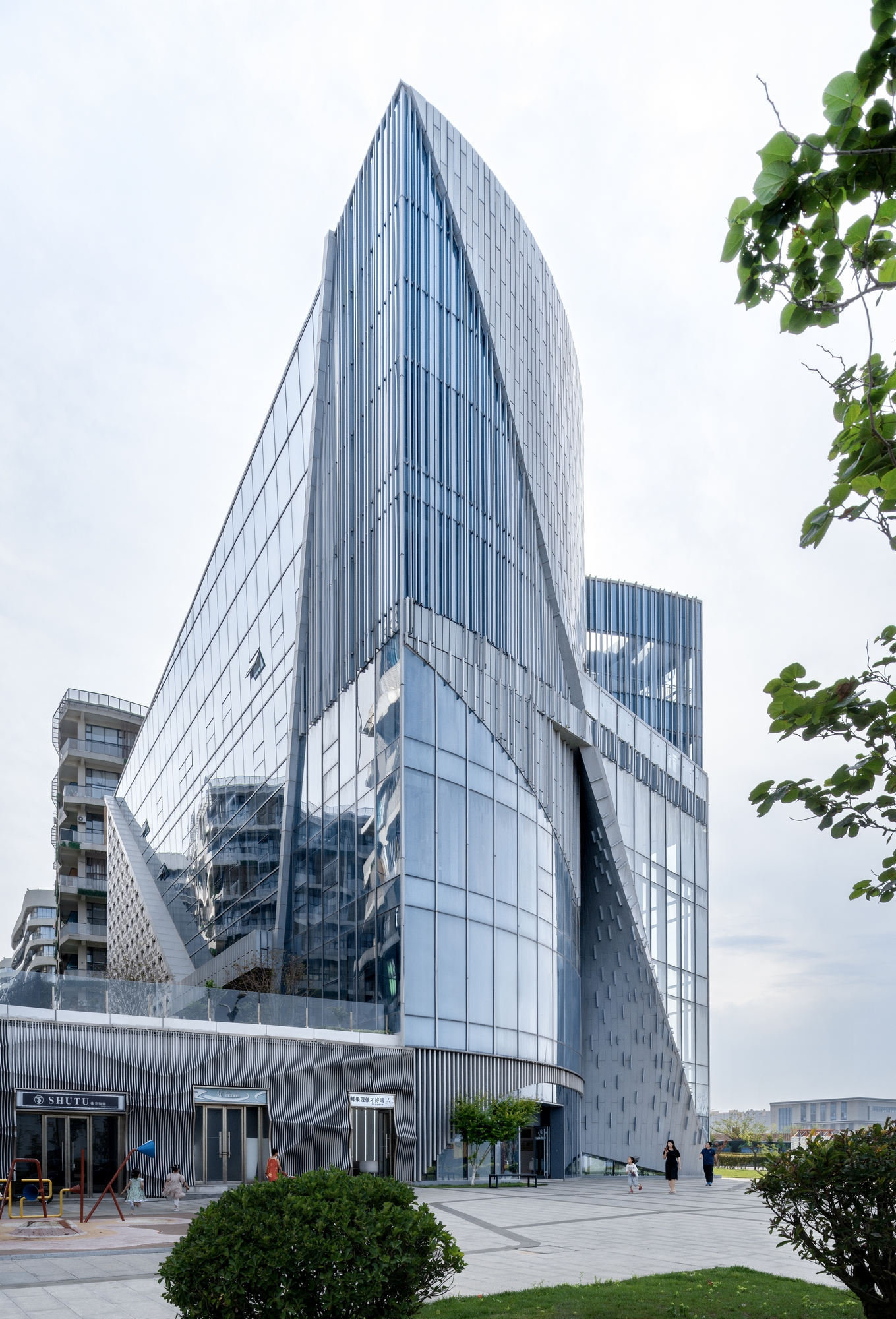 OMC Fashion Center by Atelier Alter Architects - Architizer