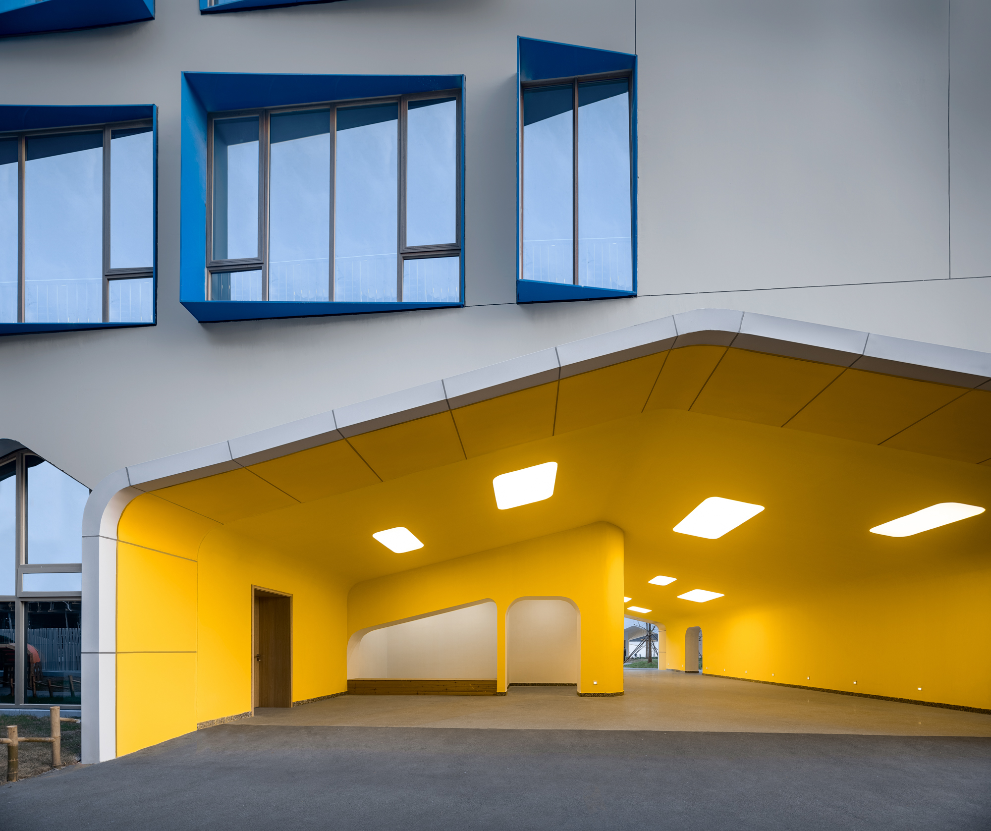 Quzhou Kecheng Jiaogong Kindergarten (Qiangjiashan) by LYCS ...