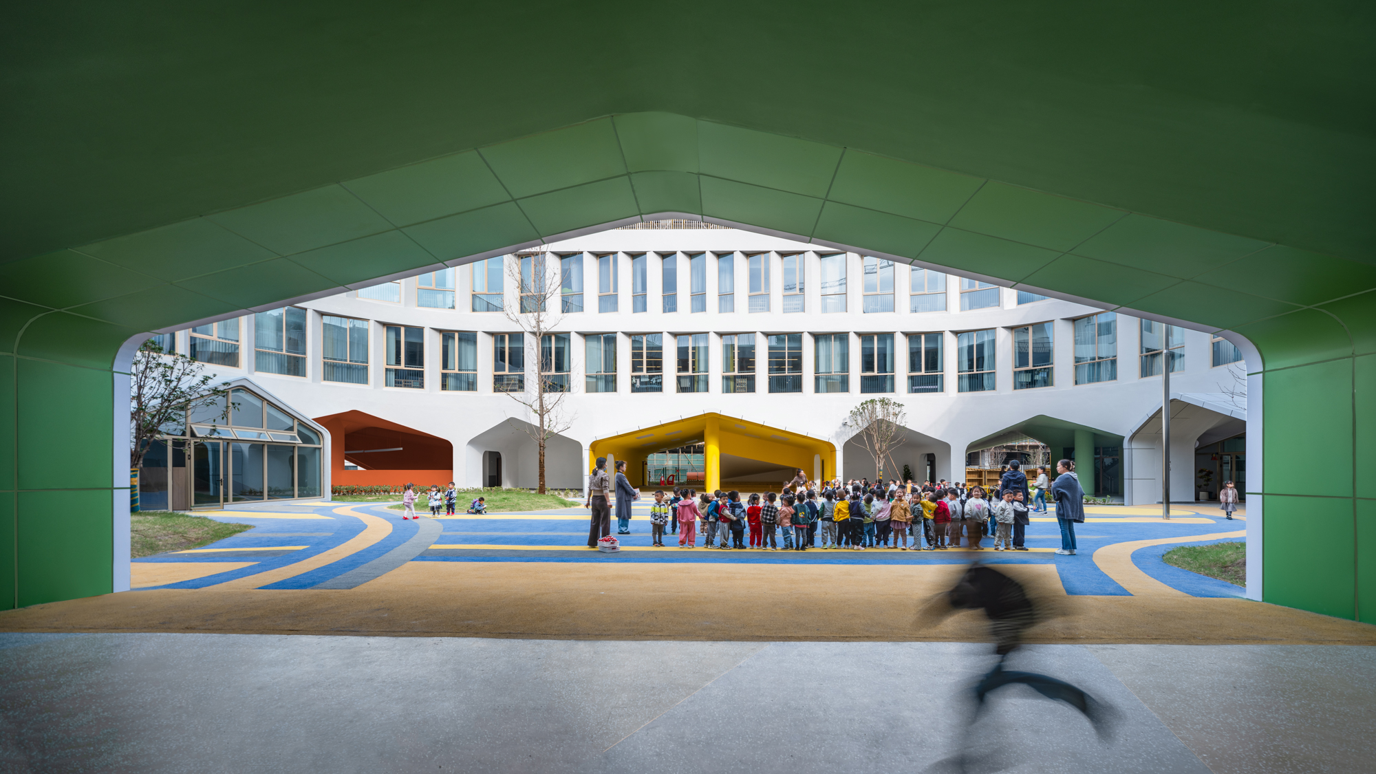 Quzhou Kecheng Jiaogong Kindergarten (Qiangjiashan) by LYCS ...