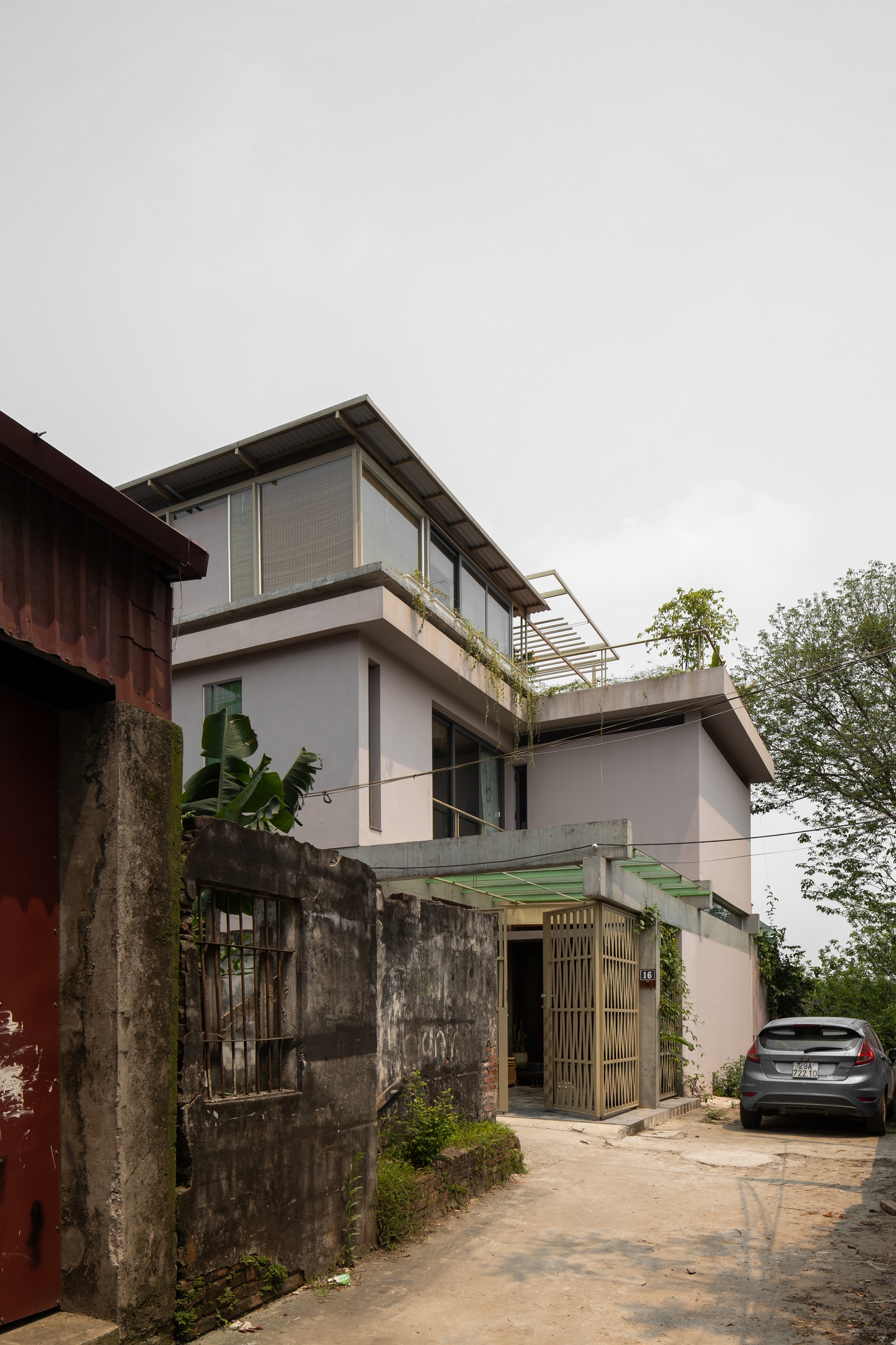 Song Duong House by atelier 12 - Architizer