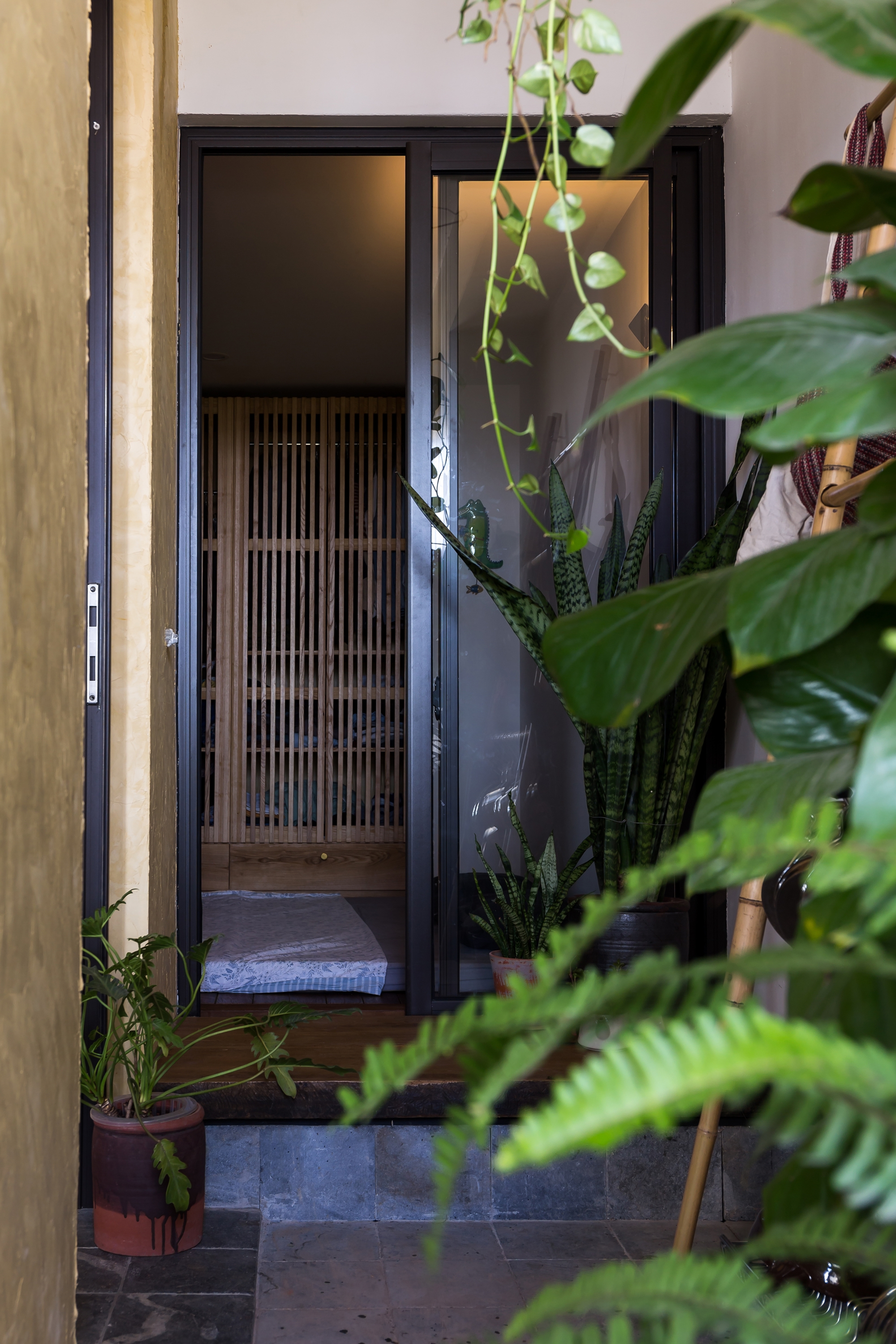 1110 apartment by atelier 12 - Architizer