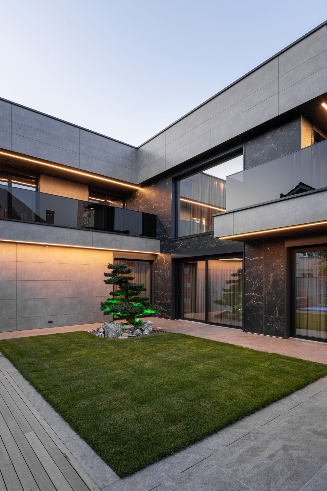 FRAME HOUSE by AB+Partners - Architizer