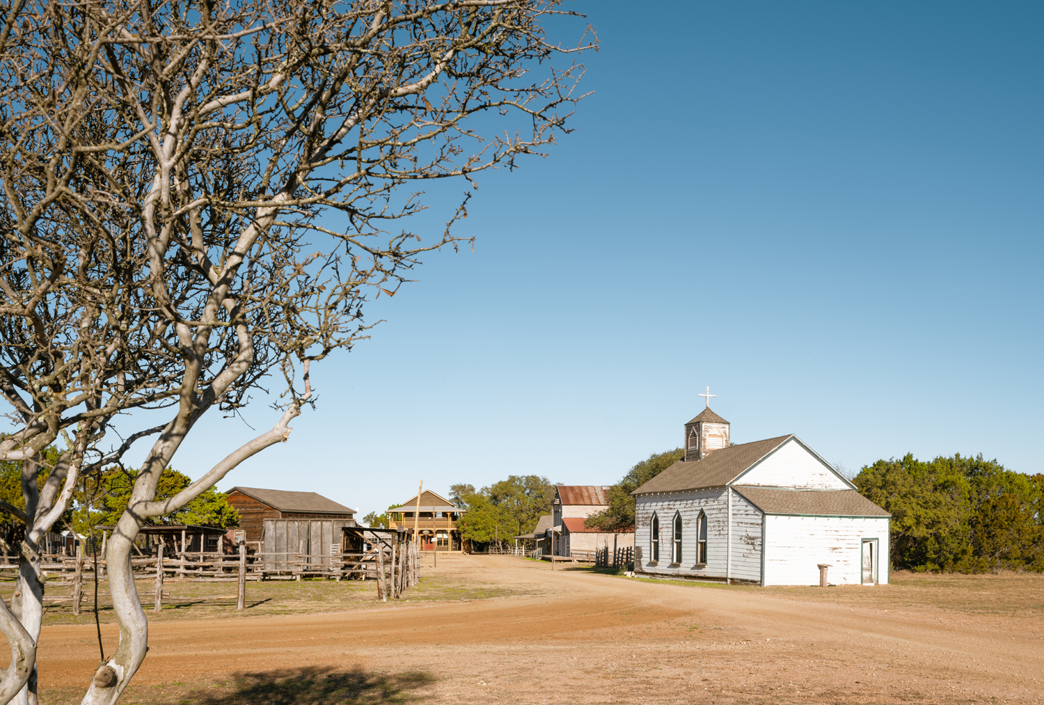 Luck Ranch Opry House and Saloon by Cushing Terrell - Architizer