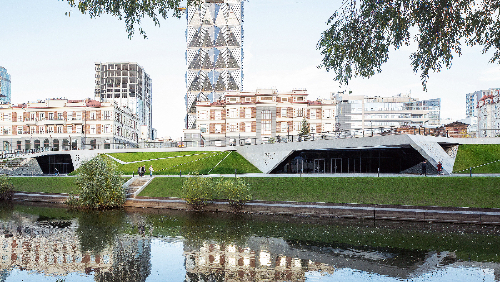 Landscaping of the embankment along Gorky Street by ARCHINFORM - Architizer