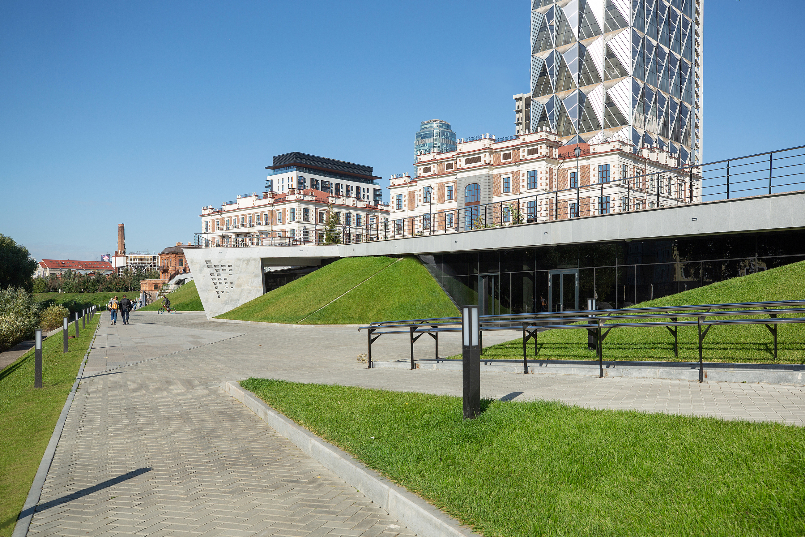 Landscaping of the embankment along Gorky Street by ARCHINFORM - Architizer