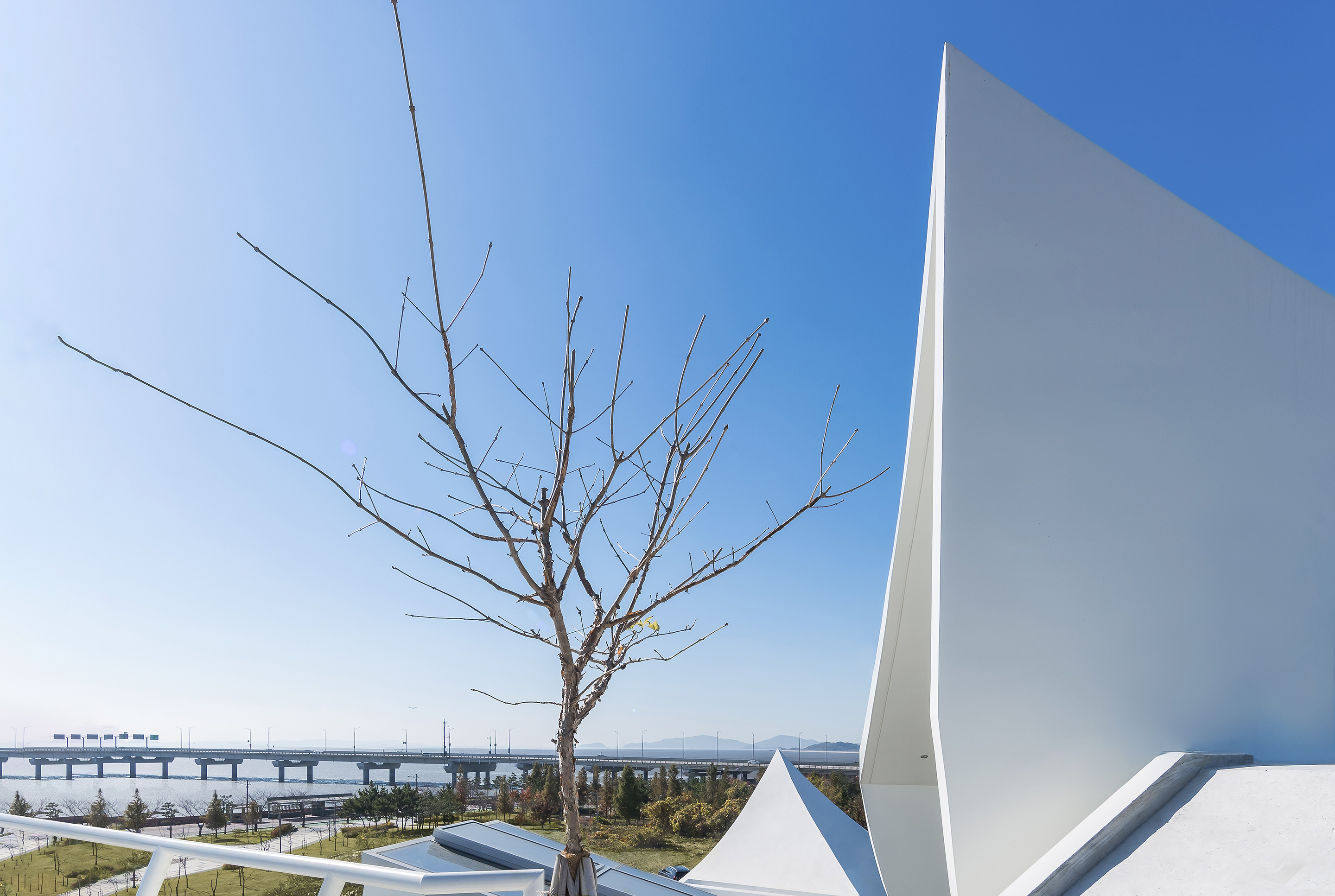 SAILING HOUSE by IROJE KHM Architects - Architizer