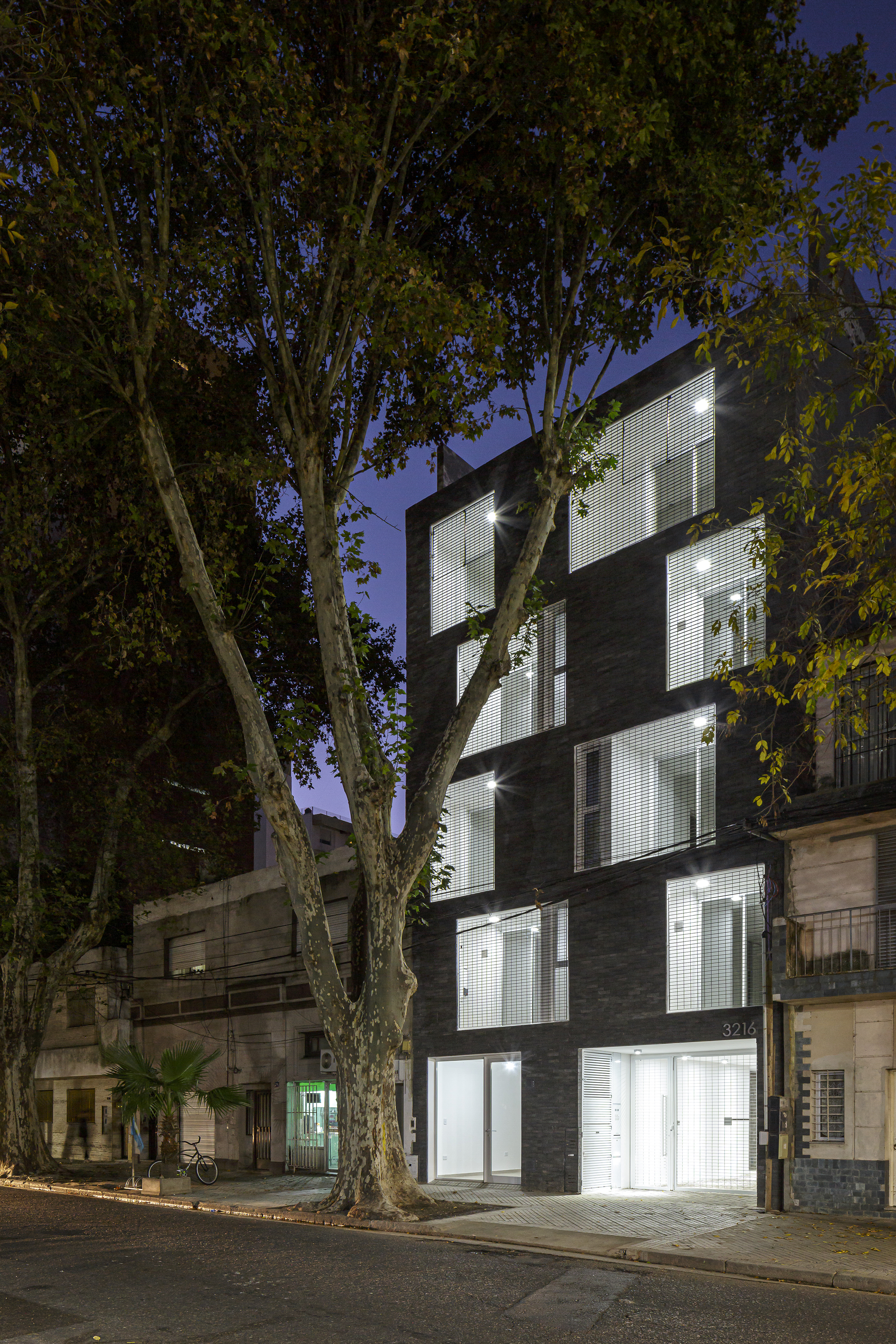 Edificio 9 de Julio 3216 by GARNERONE + RAMOS Arq. - Architizer