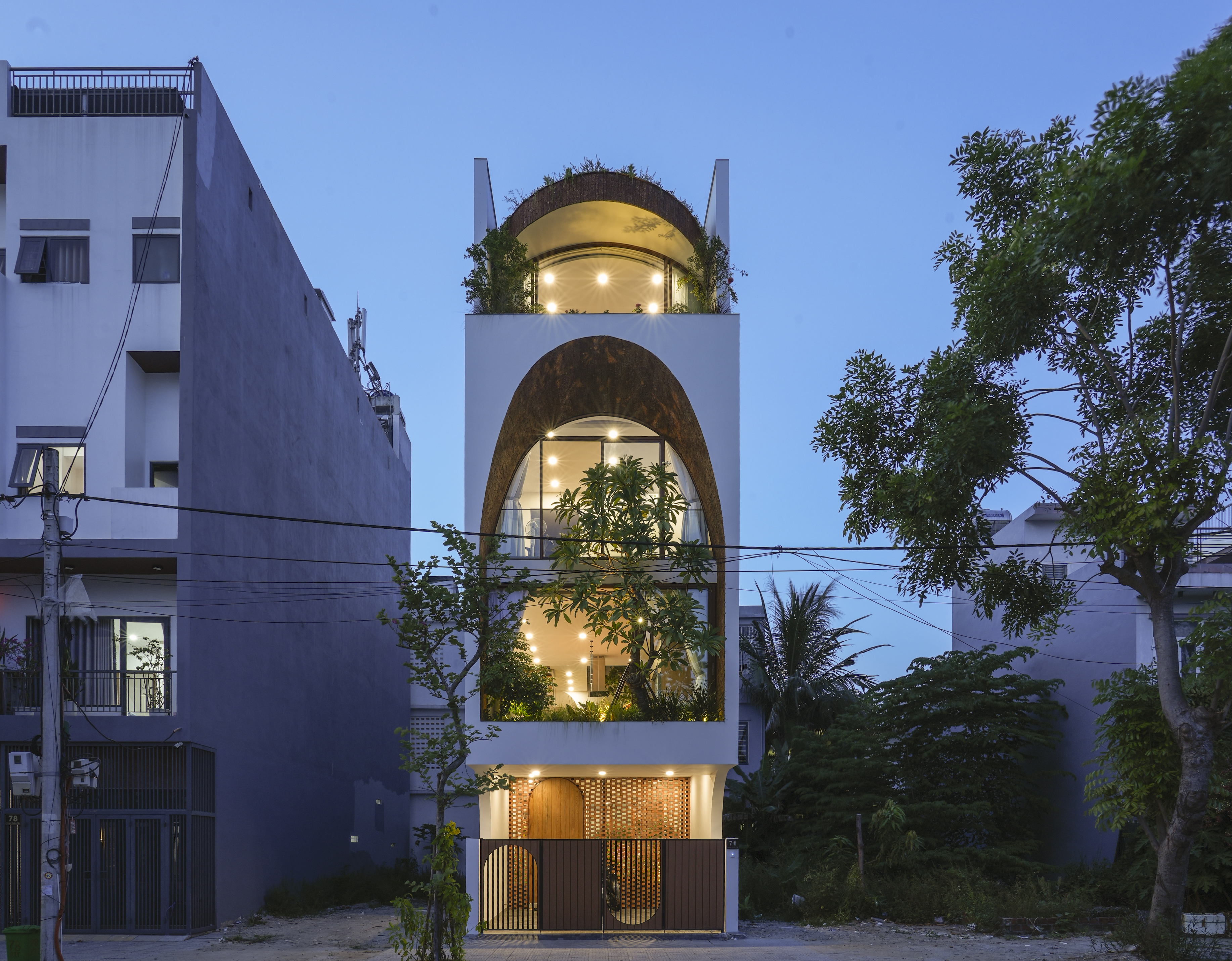VUx House by 85 Design - Architizer