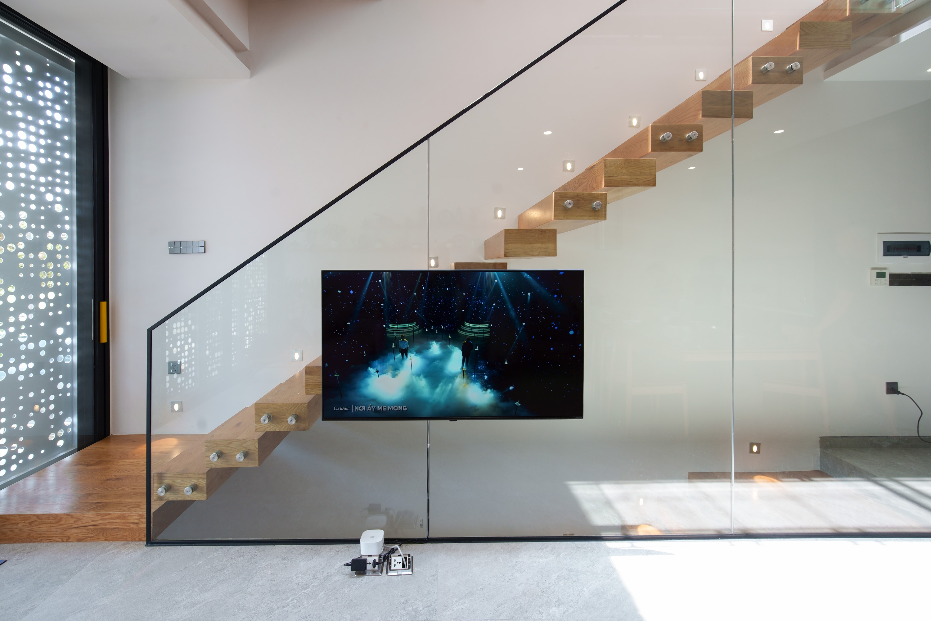 TH house by 85 Design - Architizer