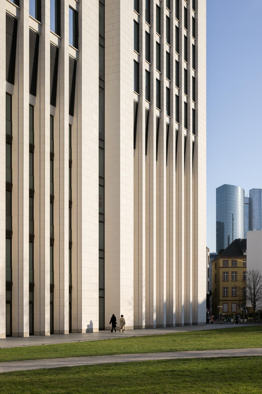 OpernTurm by Lars Gruber Architekturfotografie - Architizer