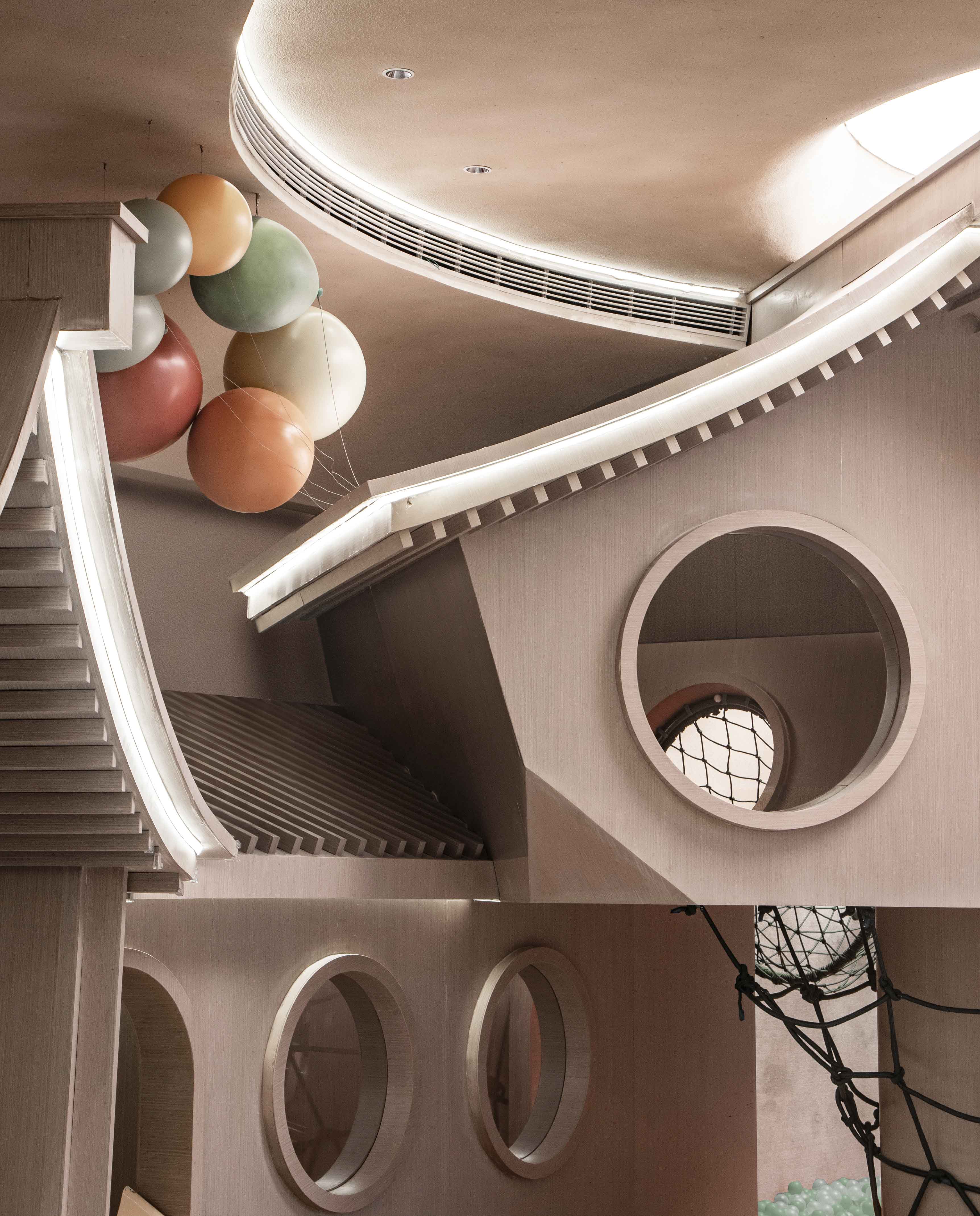 Flying House Tour by URO Design Concepts - Architizer