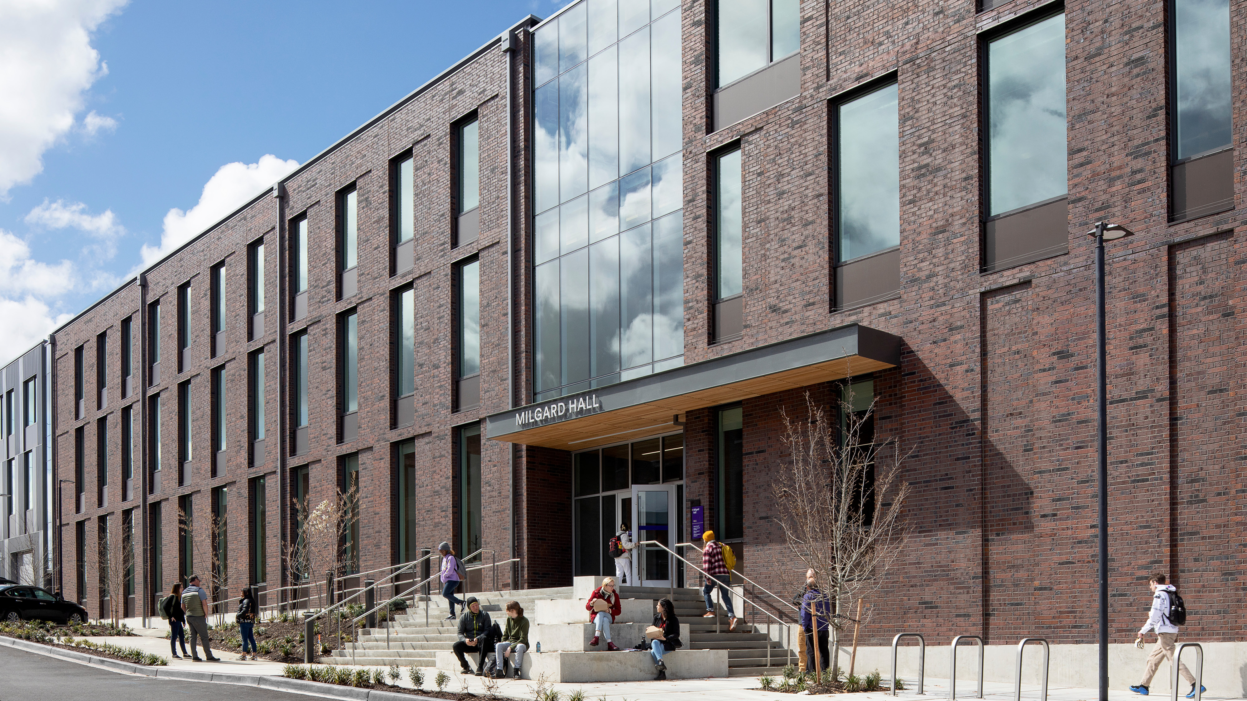 University of Washington Tacoma, Milgard Hall by Architecture Research ...