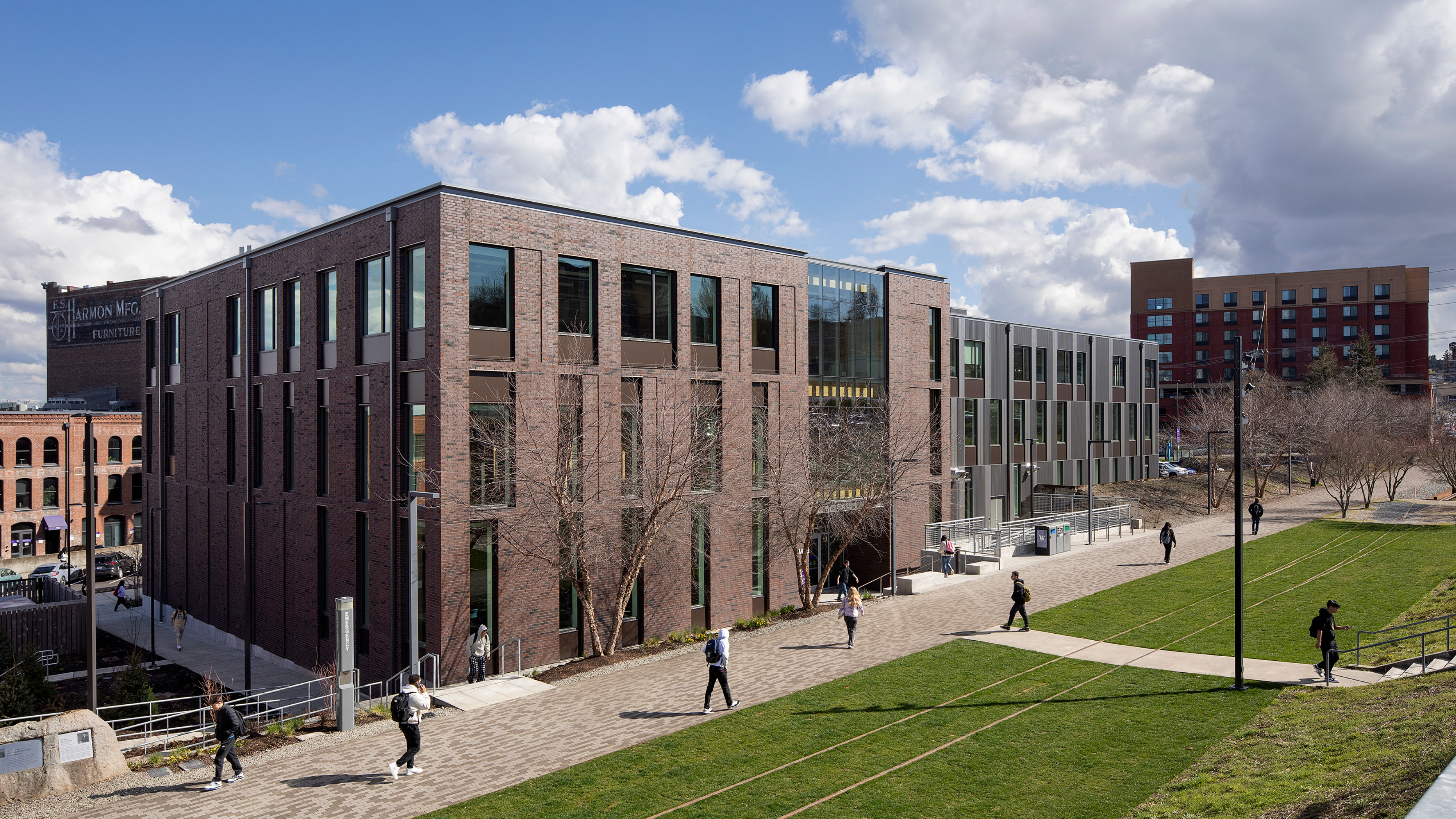 University of Washington Tacoma, Milgard Hall by Architecture Research ...