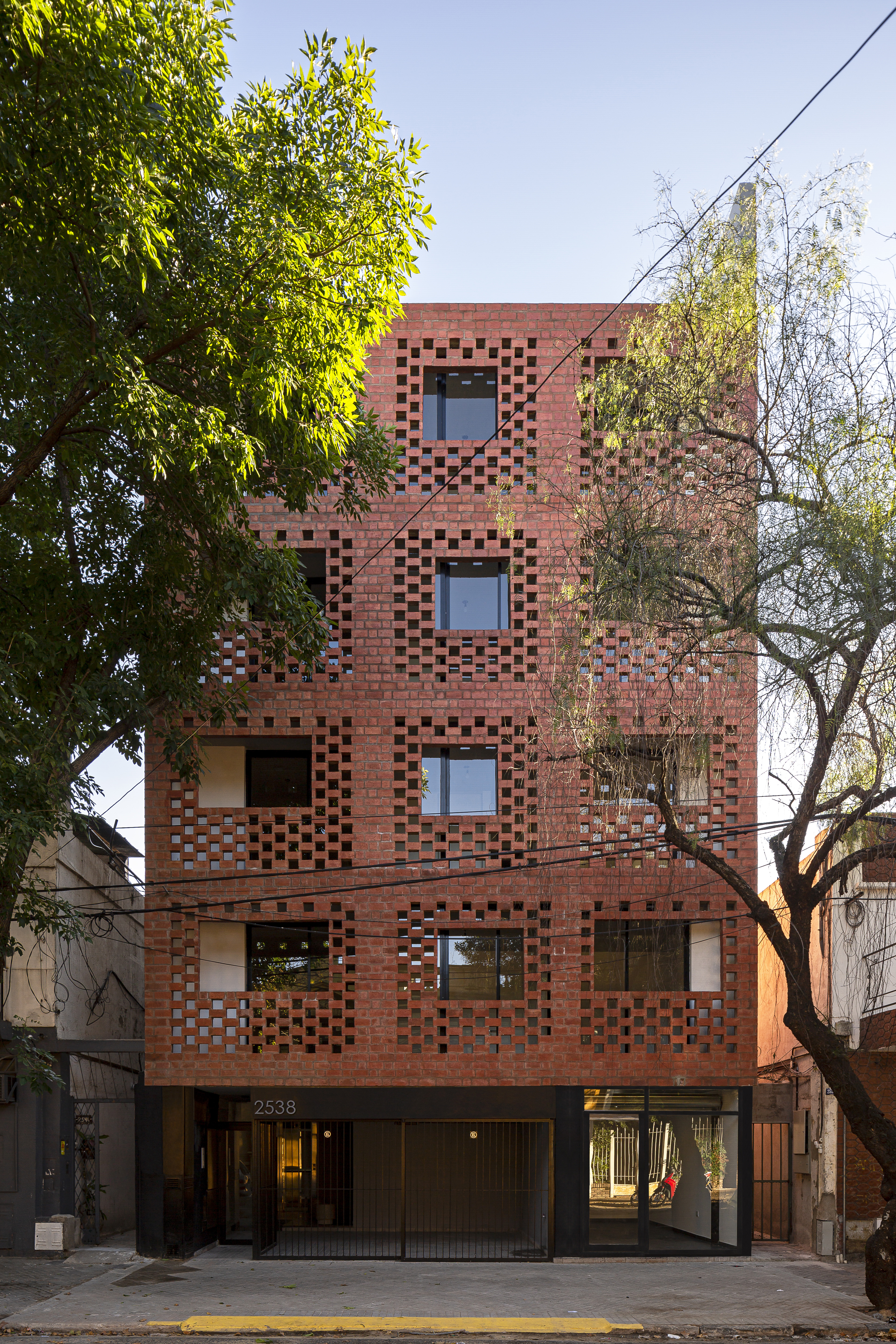 Edificio Jujuy 2538 by GARNERONE + RAMOS Arq. - Architizer
