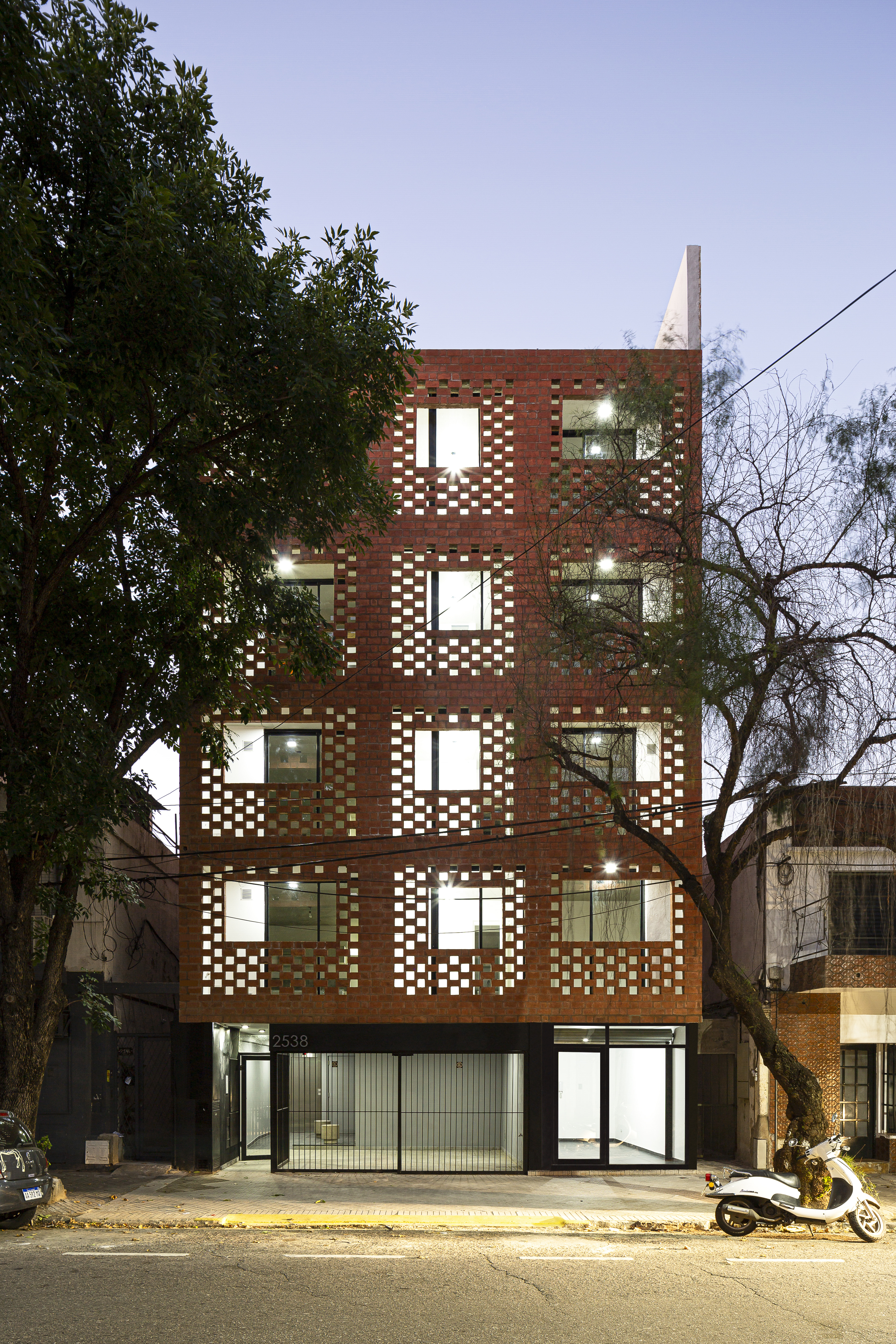 Edificio Jujuy 2538 by GARNERONE + RAMOS Arq. - Architizer