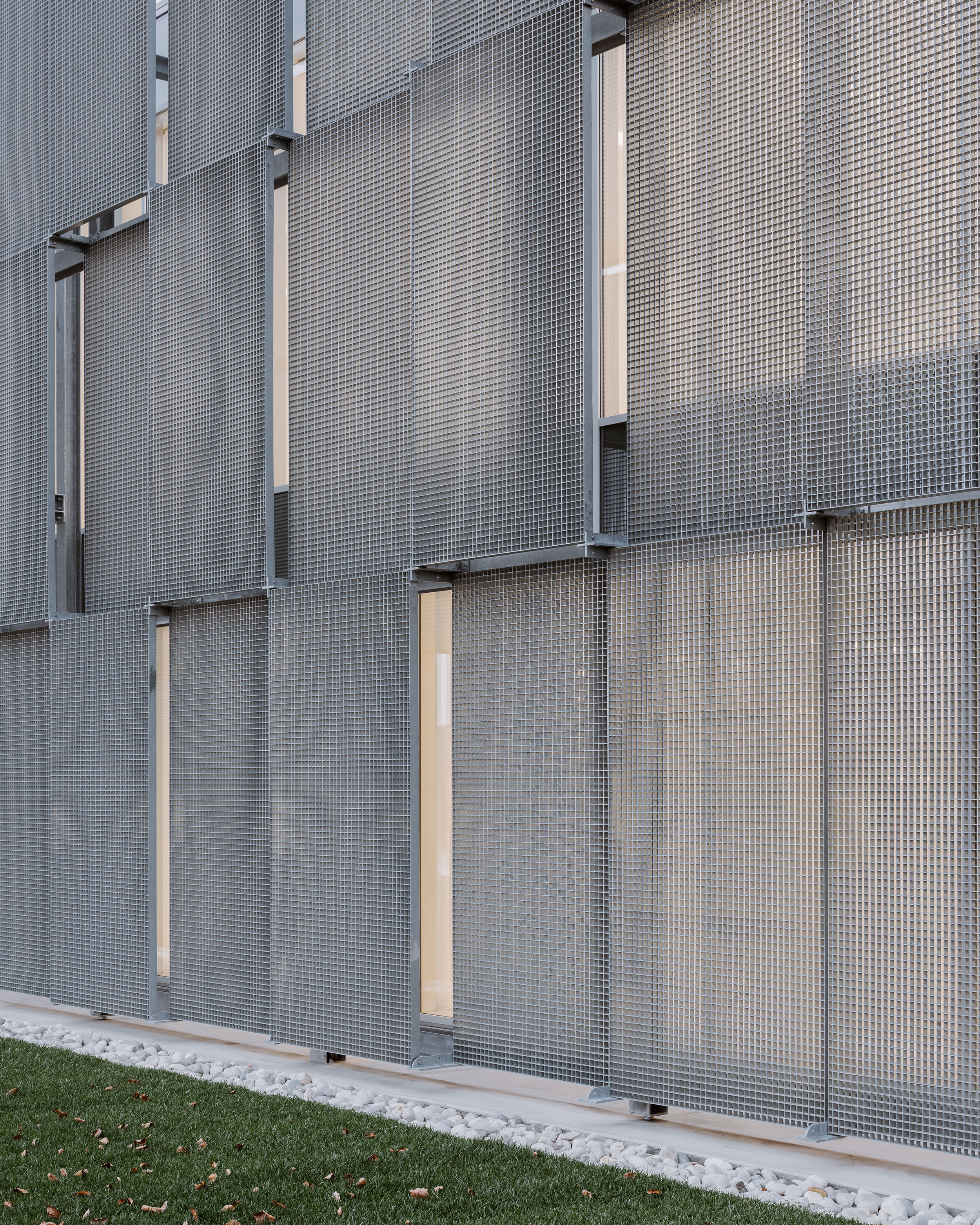 16 | office building in Italy by Studio Alvise Stramare - Architizer